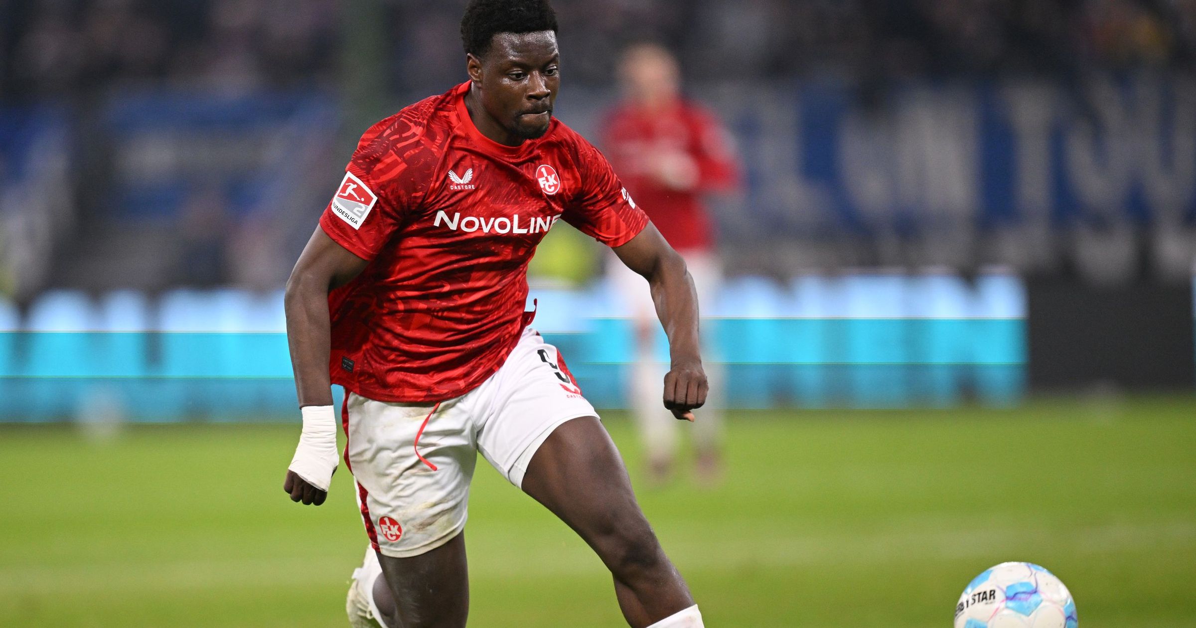 1. FC Köln nimmt Ragnar Ache vom 1. FC Kaiserslautern mit in die ...