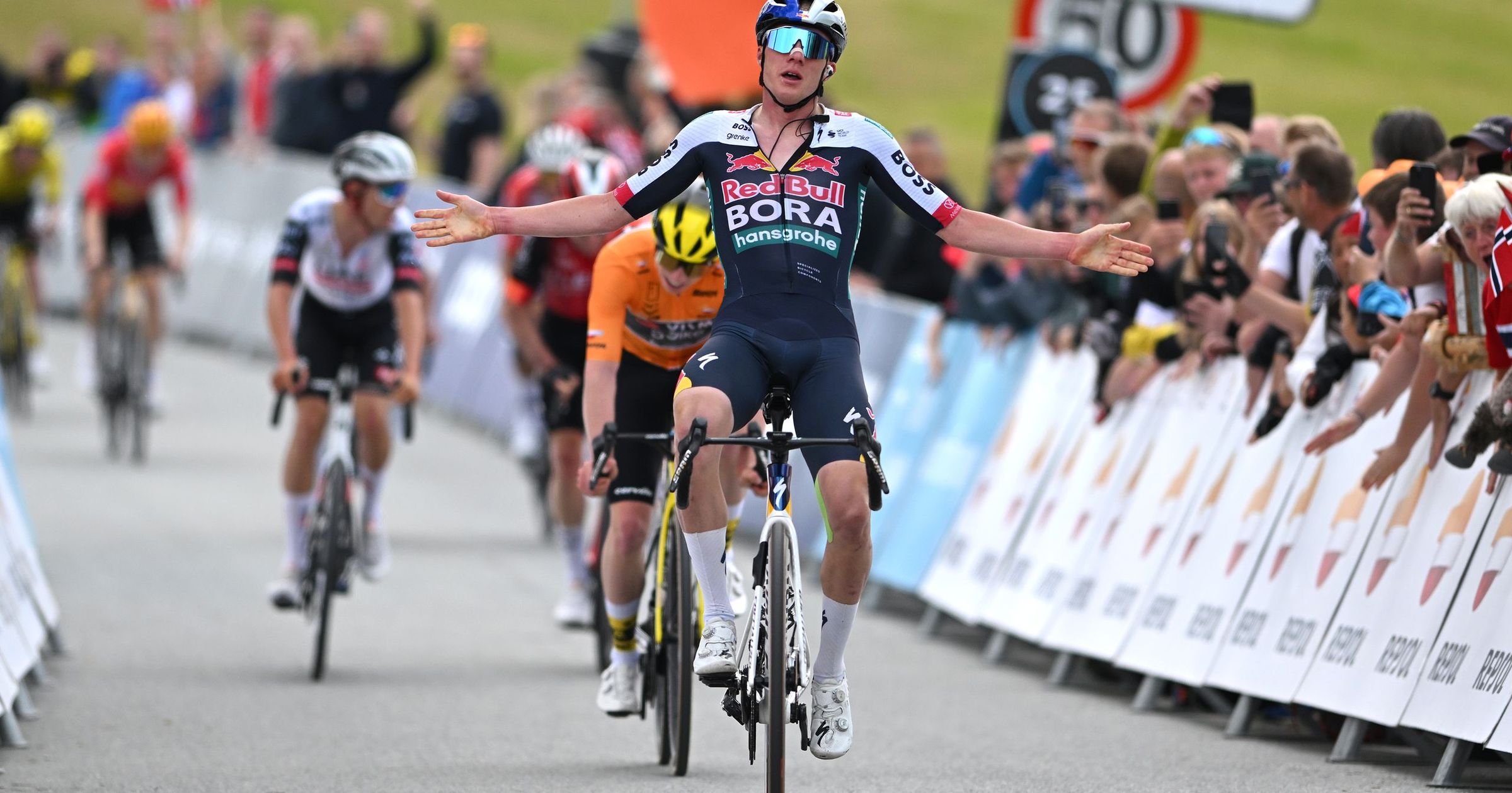 Maxim van Gils gewinnt schweres Finale gegen Matt Brennan in Norwegen ...