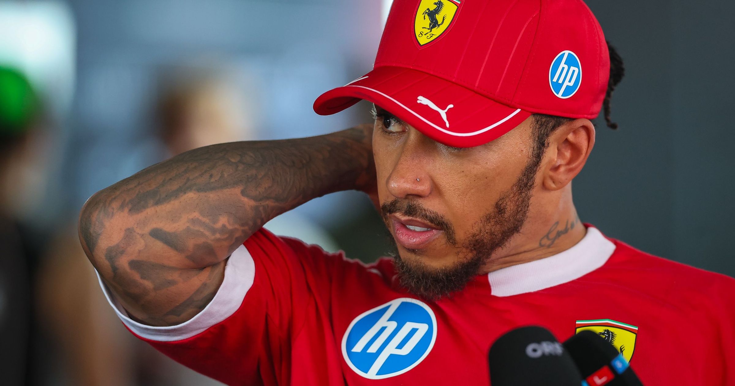 Ferrari, lo sfogo di Lewis Hamilton: "Questa macchina non va, ma ...