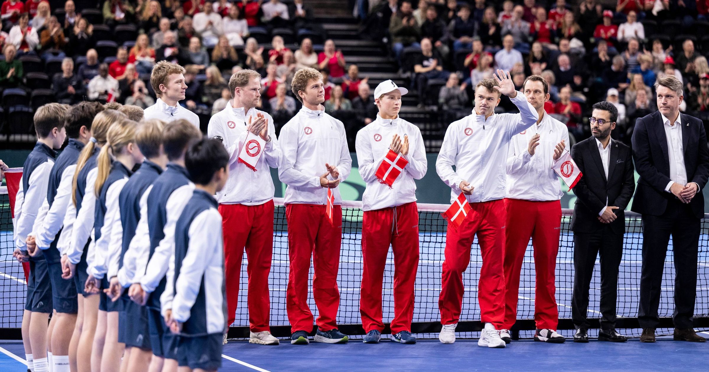 Rekordmange danskere i Wimbledon - Holger Rune, Clara Tauson, Elmer ...