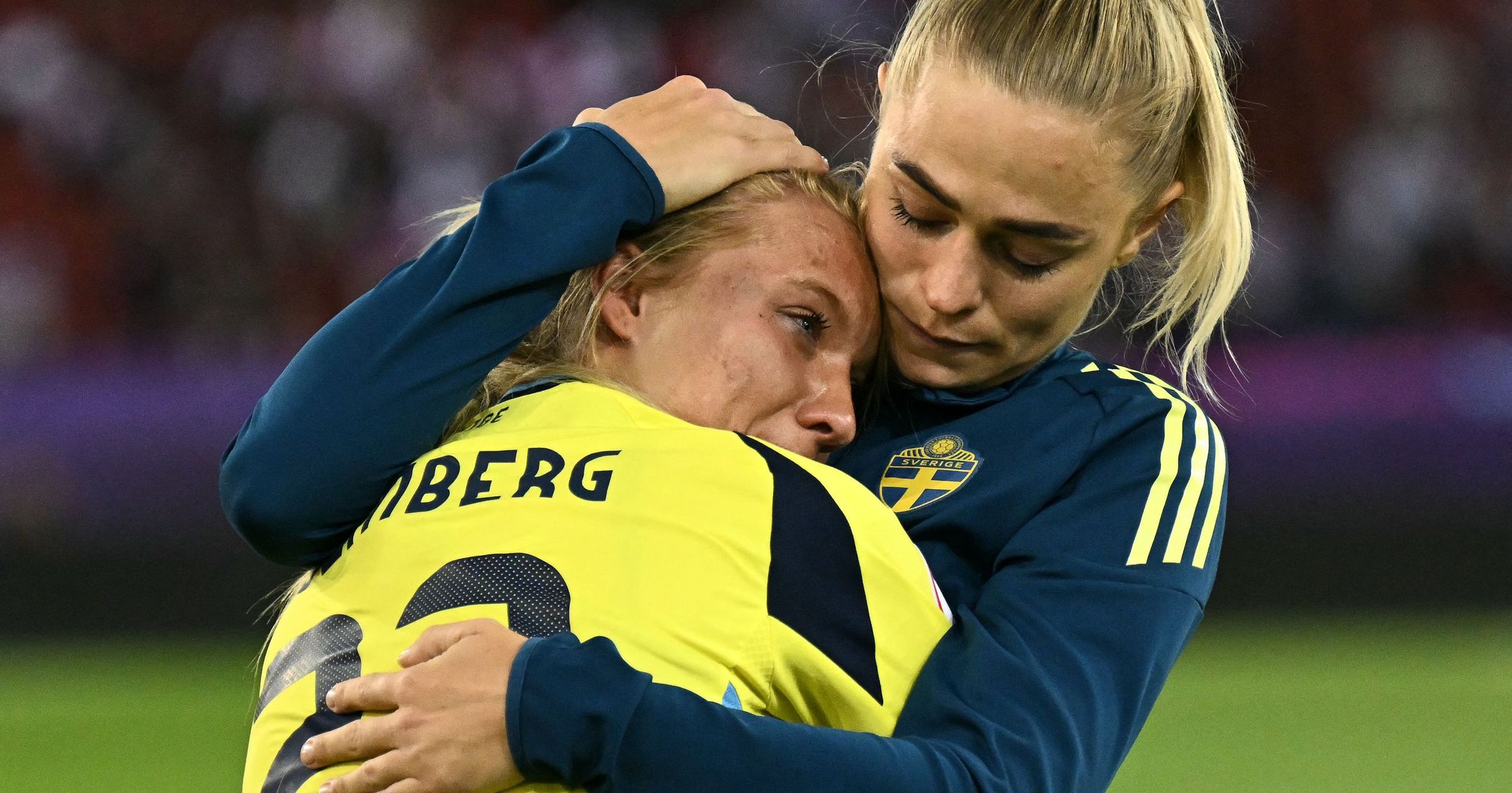 Smilla Holmberg zmarnowała decydujący rzut karny w ćwierćfinale Euro ...