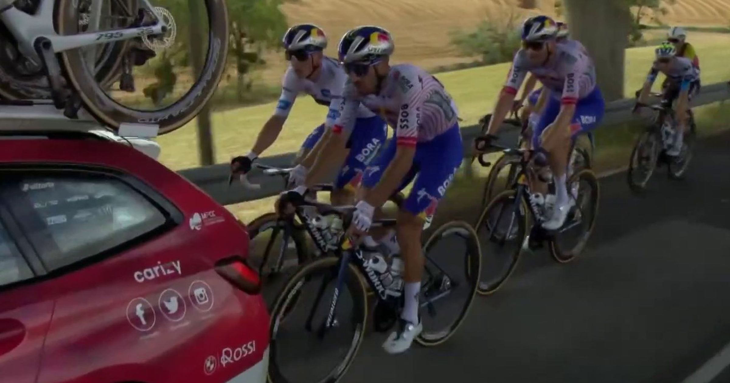 Großer Schreck für Florian Lipowitz: Sturz sorgt für Rückstand in ...