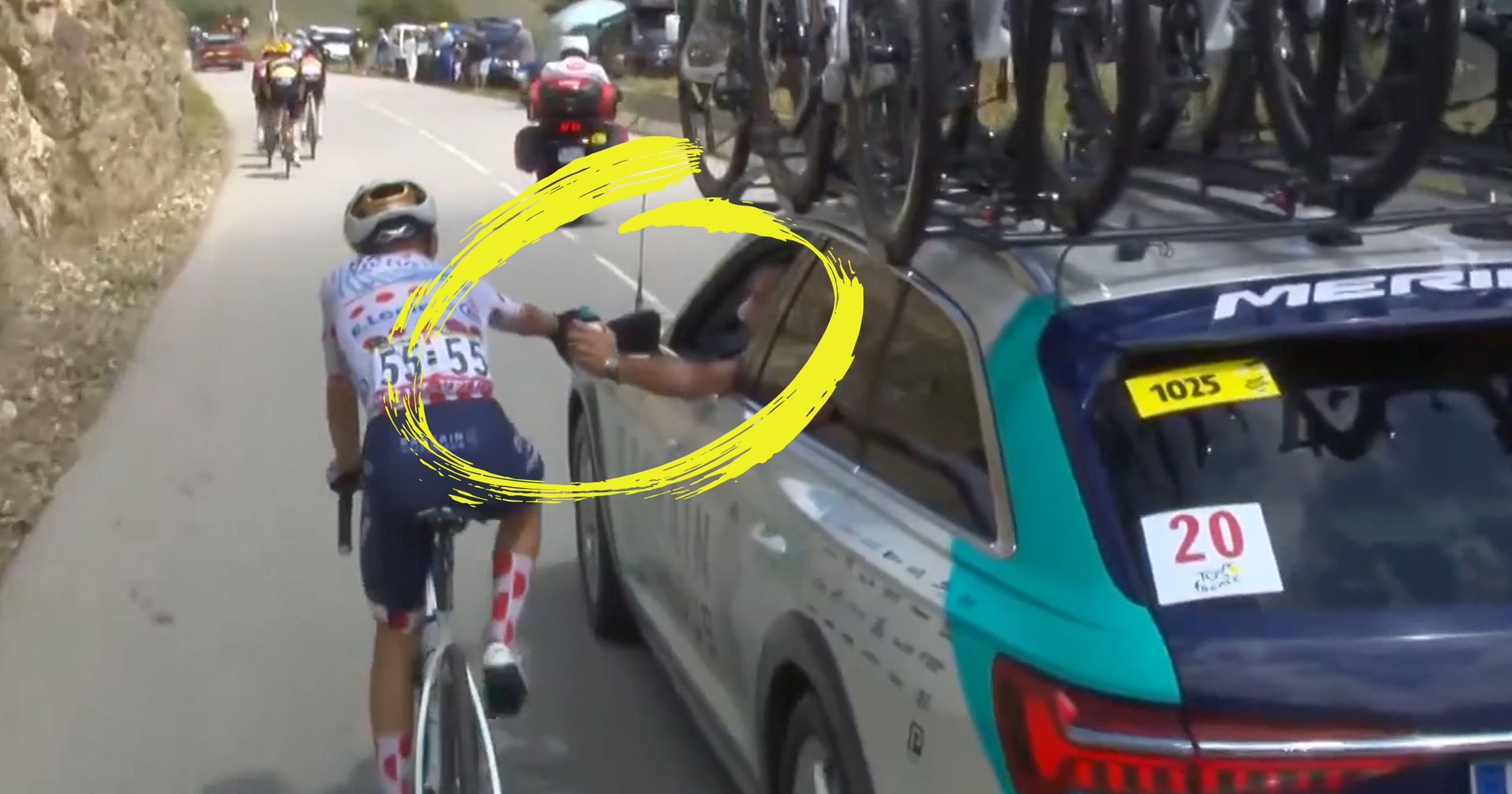 Das geht zu weit: Lenny Martinez mit unerlaubter Hilfe vom Teamauto ...