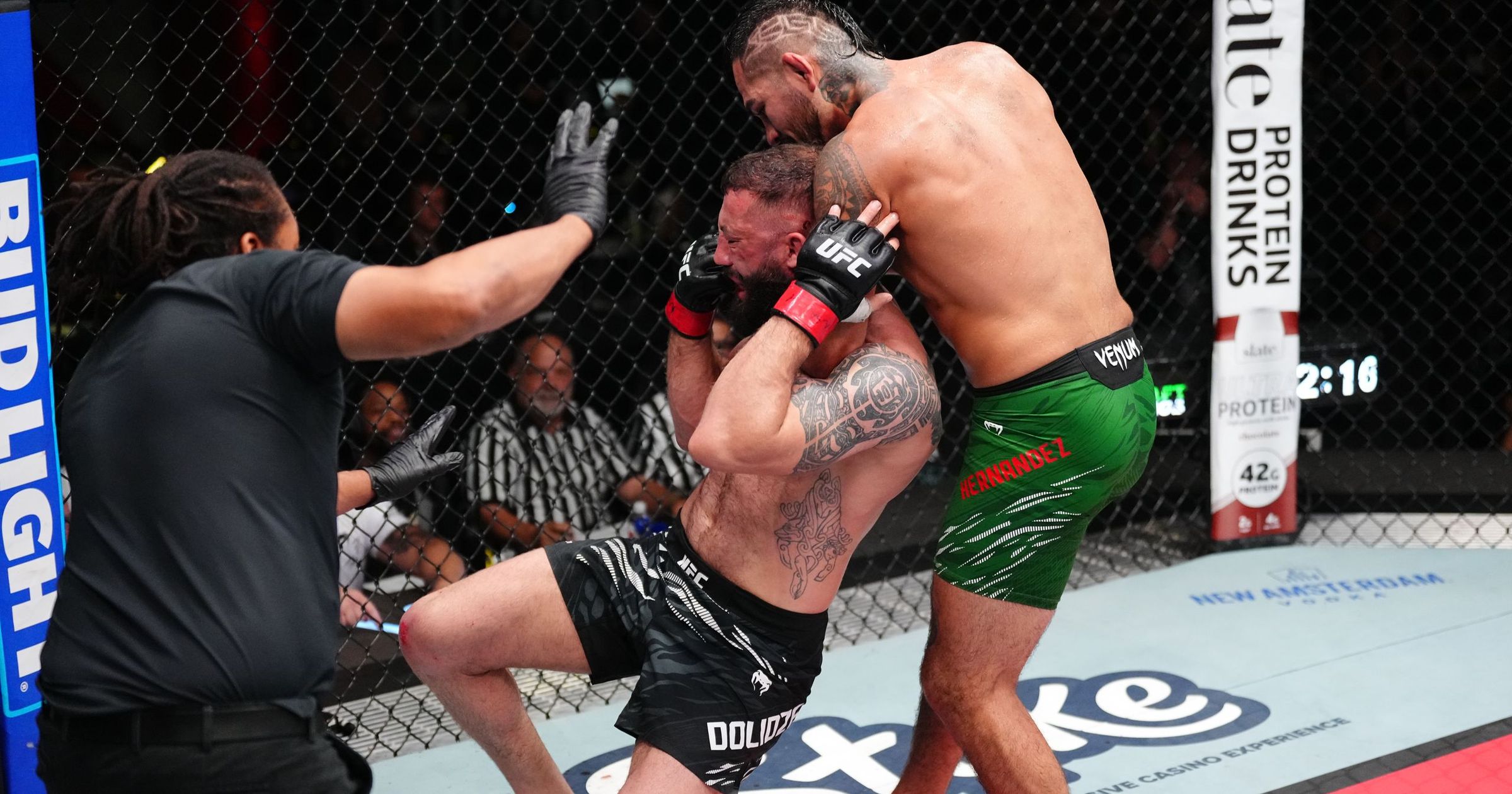Ora Anthony Hernandez fa paura: annichilito Roman Dolidze allo UFC Apex ...