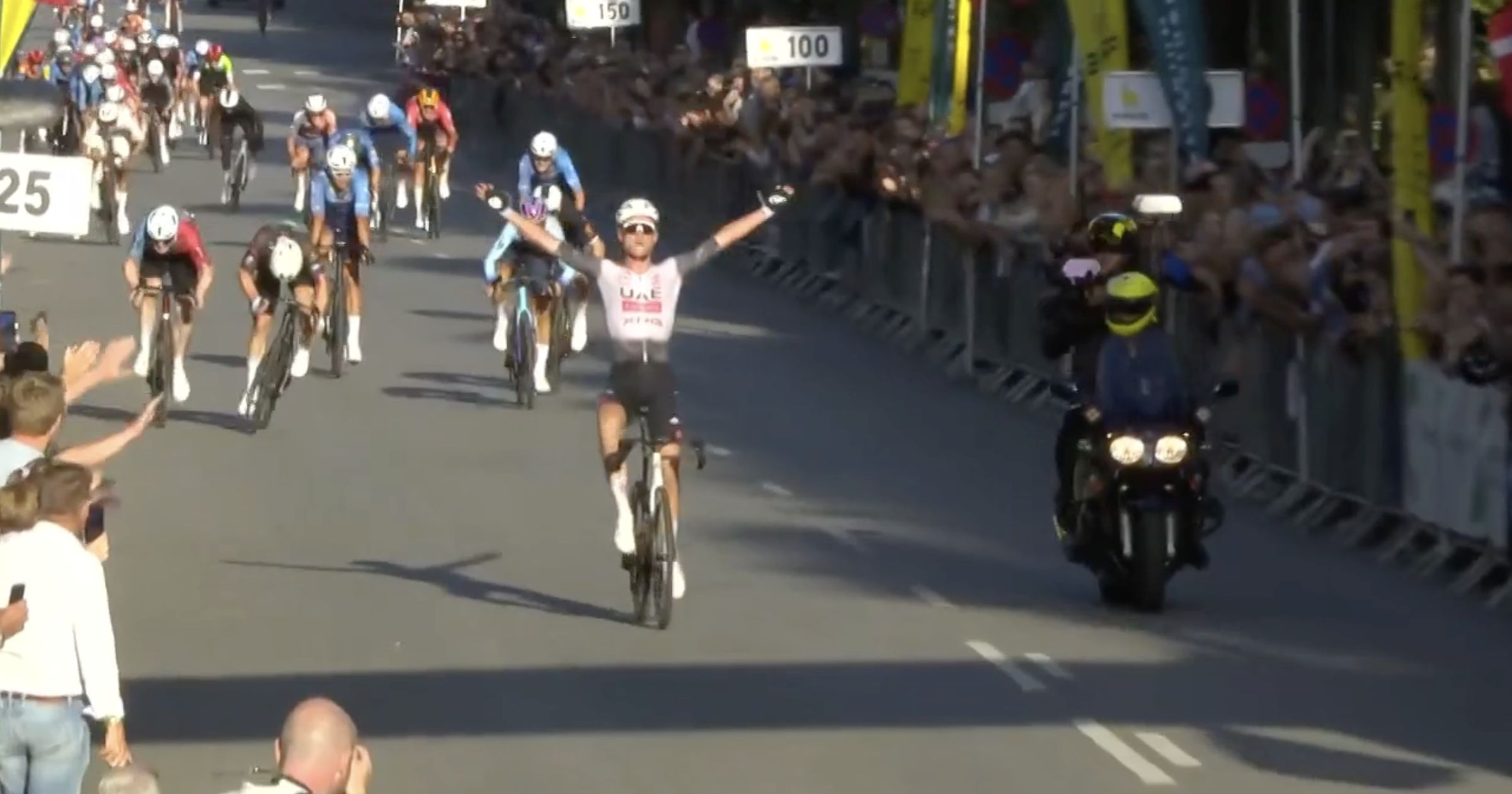 Julius Johansen triumferer på Frederiksberg Allé, og vinder ...