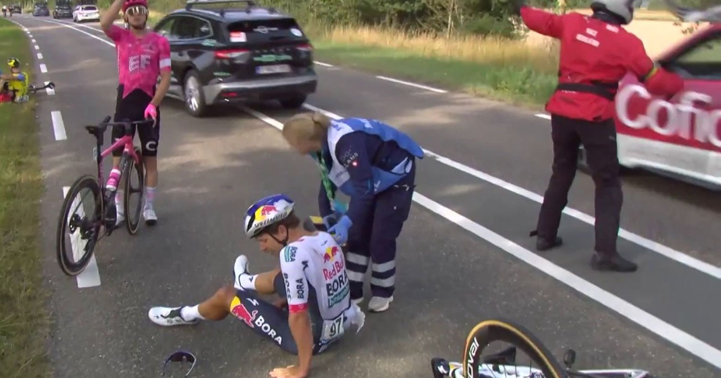 Sturz bringt Sprinter von Red Bull um alle Chancen bei Renewi Tour: Sam ...