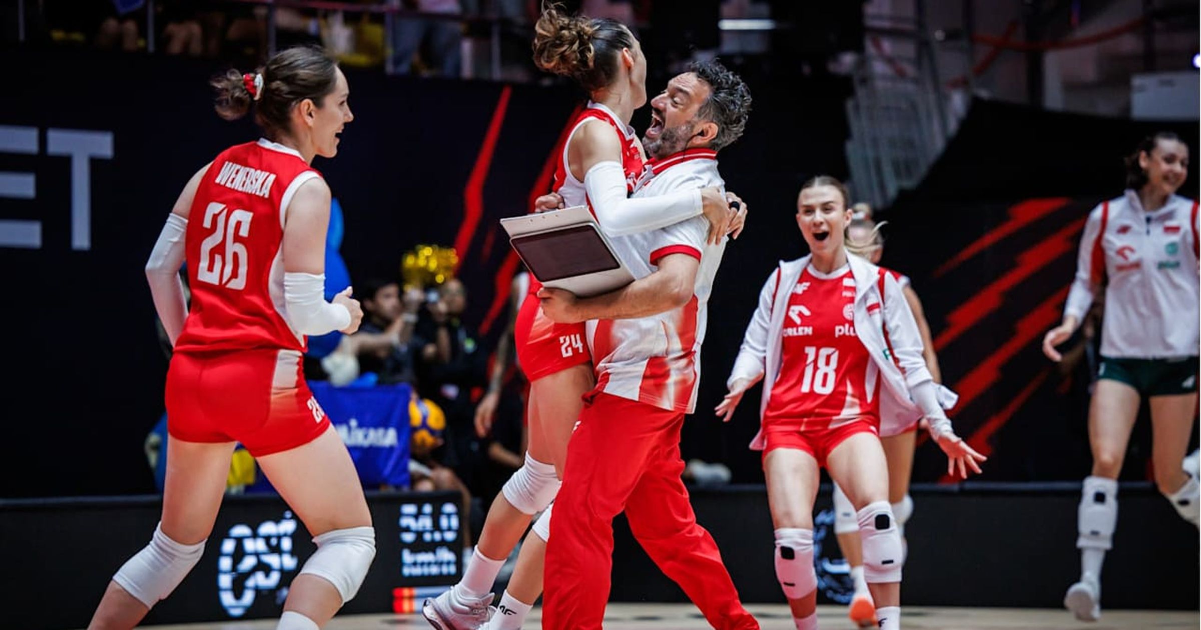 Mistrzostwa świata siatkarek 2025. Trener Polek Stefano Lavarini po ...