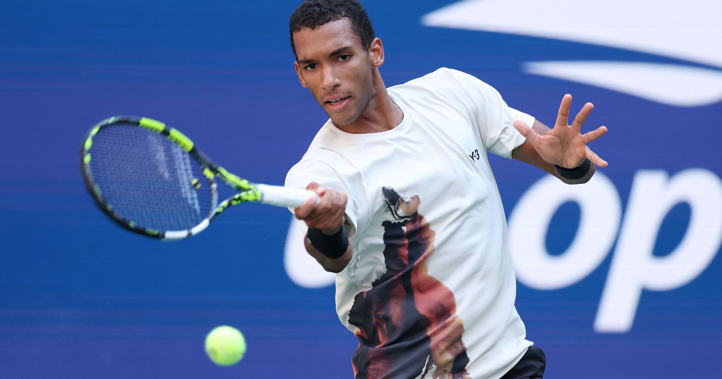 Felix Auger-Aliassime pokonał po zaciętym meczu Alexa de Minaura i ...