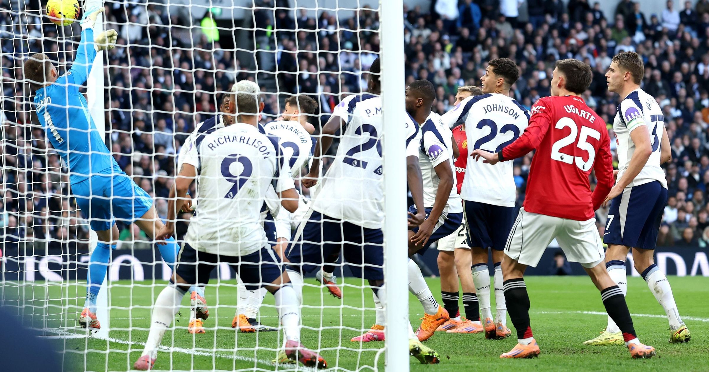 Szalona końcówka hitu w Londynie. Manchester United zremisował z ...