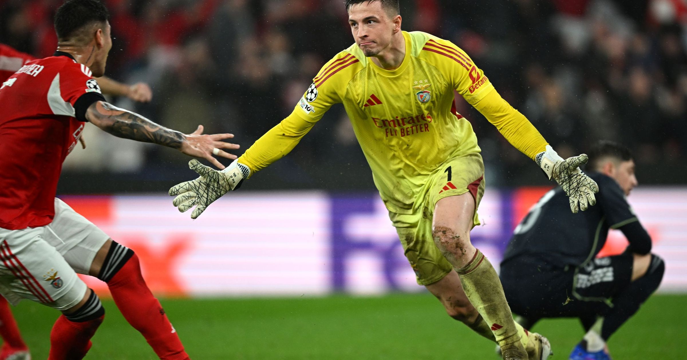Ligue des champions I Grâce à un but de son gardien à l'ultime seconde ...