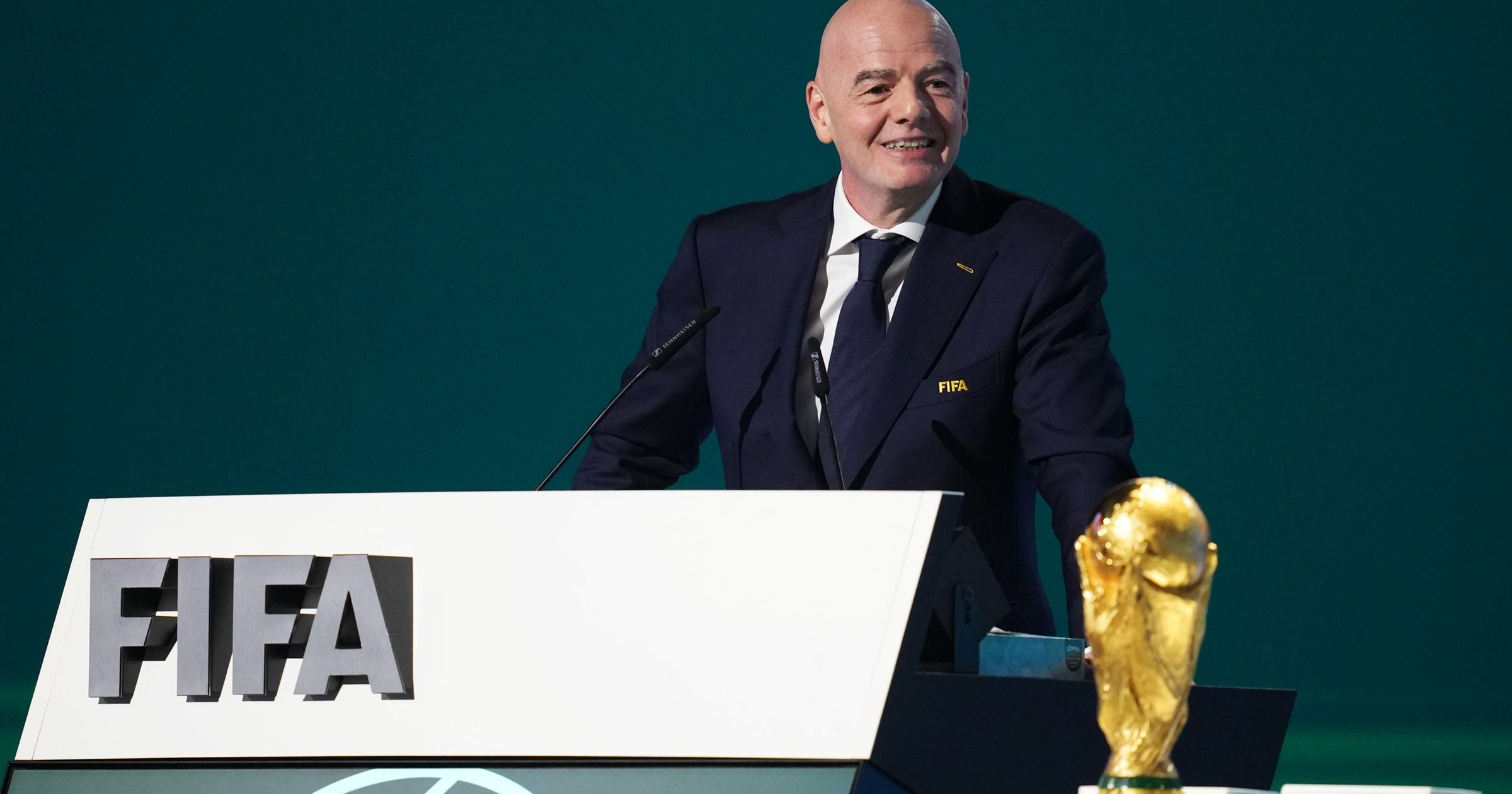 Coupe du monde 2026 | Malgré la guerre, le président de la FIFA Gianni ...