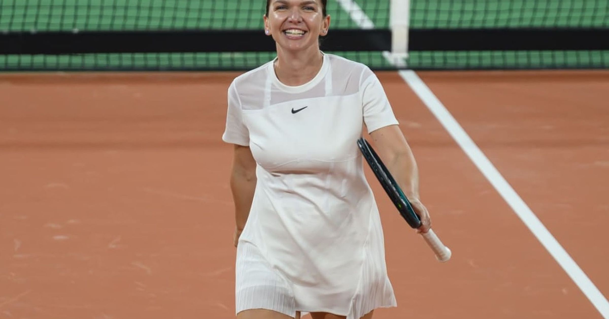 Simona Halep și-a încheiat oficial cariera! Spectacol superb în meciul ...