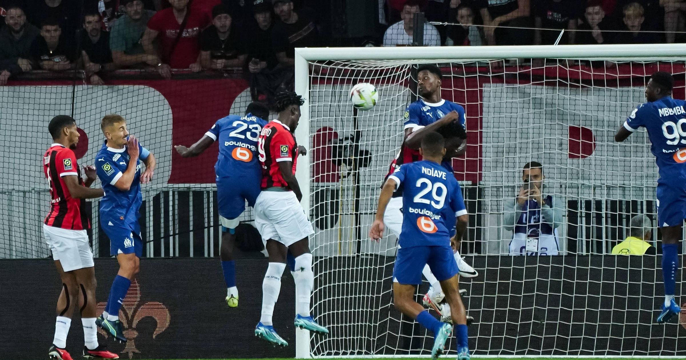 Ligue 1 | L'OGC Nice leader de Ligue 1 après son succès sur l'OM (1-0 ...
