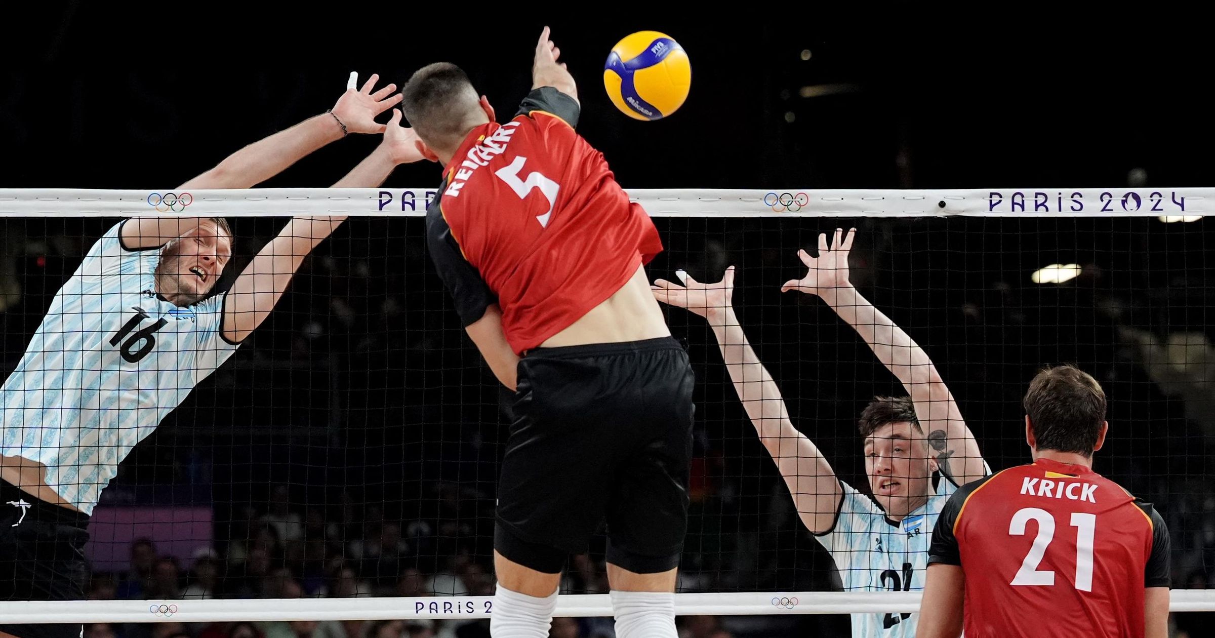 Olympia 2024 in Paris - Volleyball: Die deutschen Herren stehen im ...
