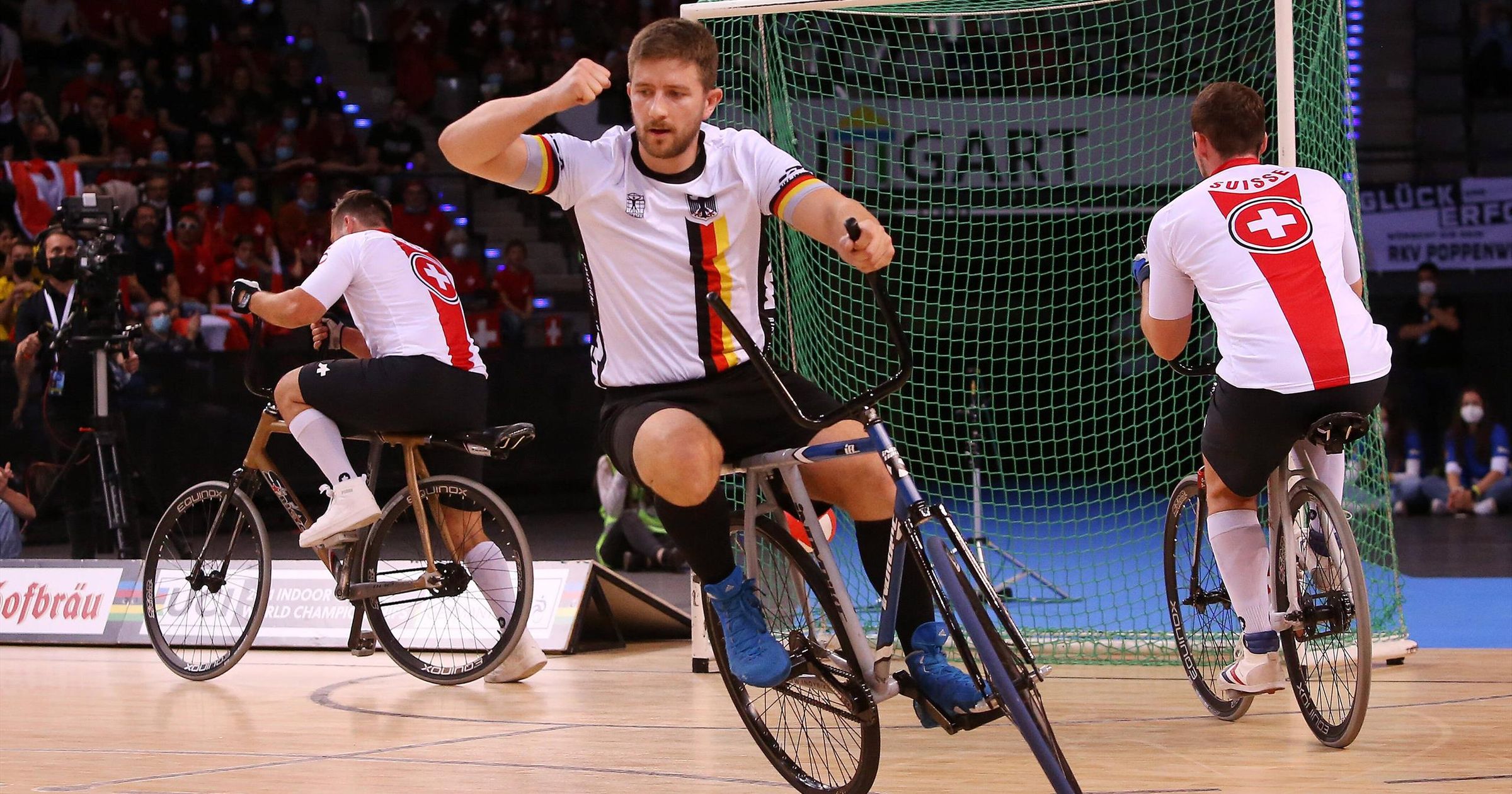 Rad-WM: So funktionieren Kunstradfahren und Radball - die wichtigsten ...