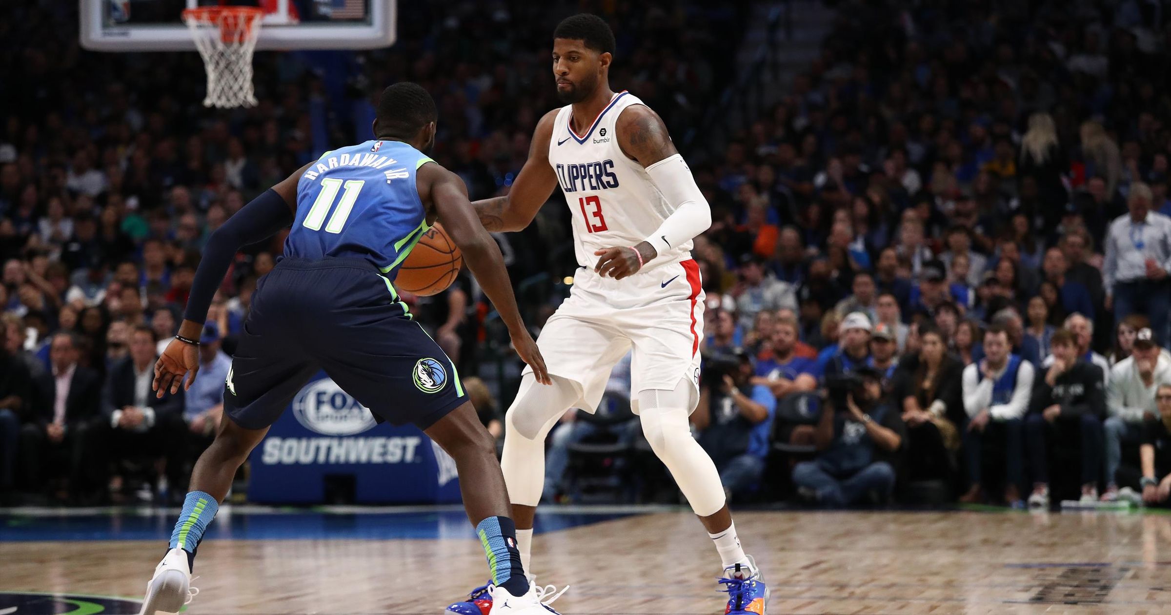 La giocata della notte: palla a Paul George e sbam, schiacciata di ...