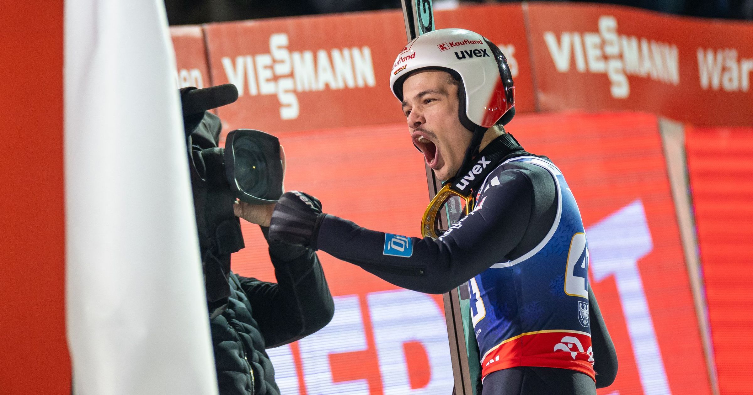 Skispringen in Wisla: Philipp Raimund fliegt in Wisla aufs Podest ...