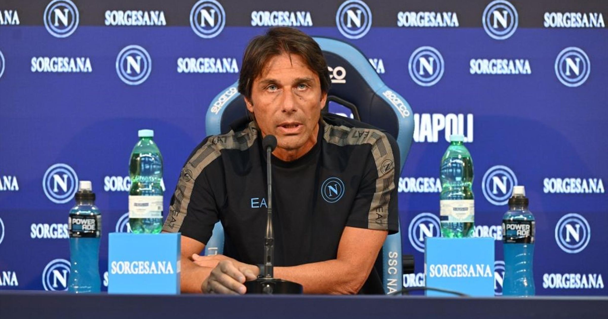 Napoli, Conte: "Ogni gara è un esame, pronti al sacrificio come l'Inter ...