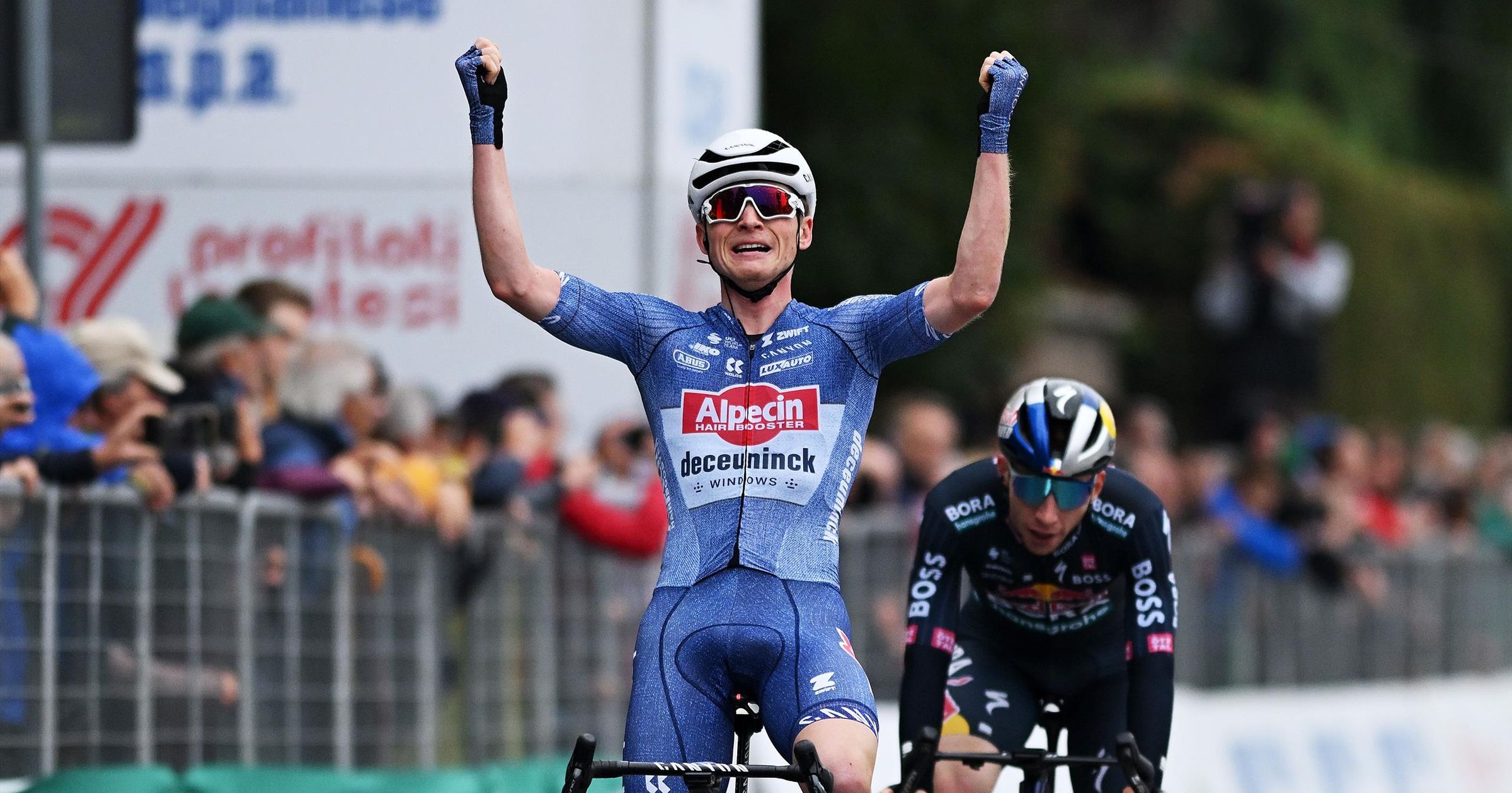 Coppa Bernocchi: Stan Van Tricht triumphiert im Sprint und feiert ...