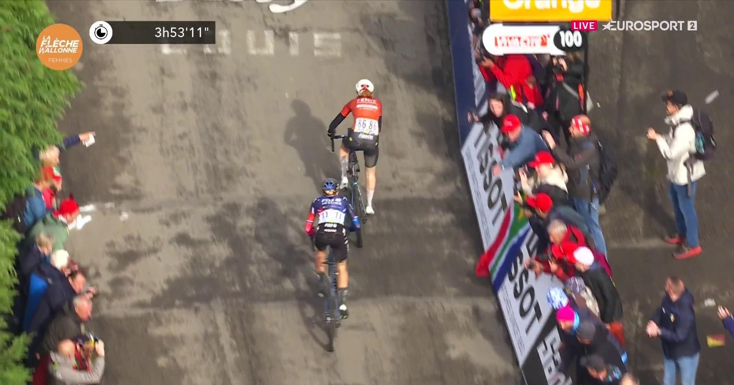 Fleche Wallonne 2025 | Cendrine Kerbaol en dynamiteuse, Puck Pieterse ...