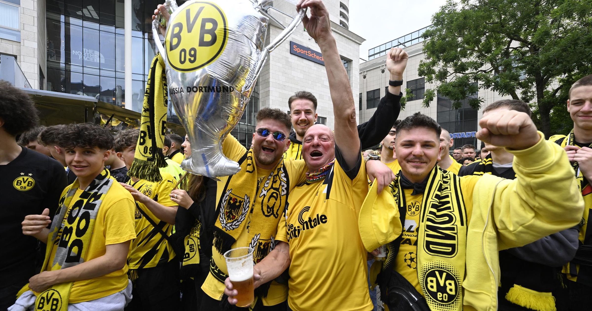 Borussia Dortmund - Real Madrid: BVB-Fans geben in London den Ton an ...