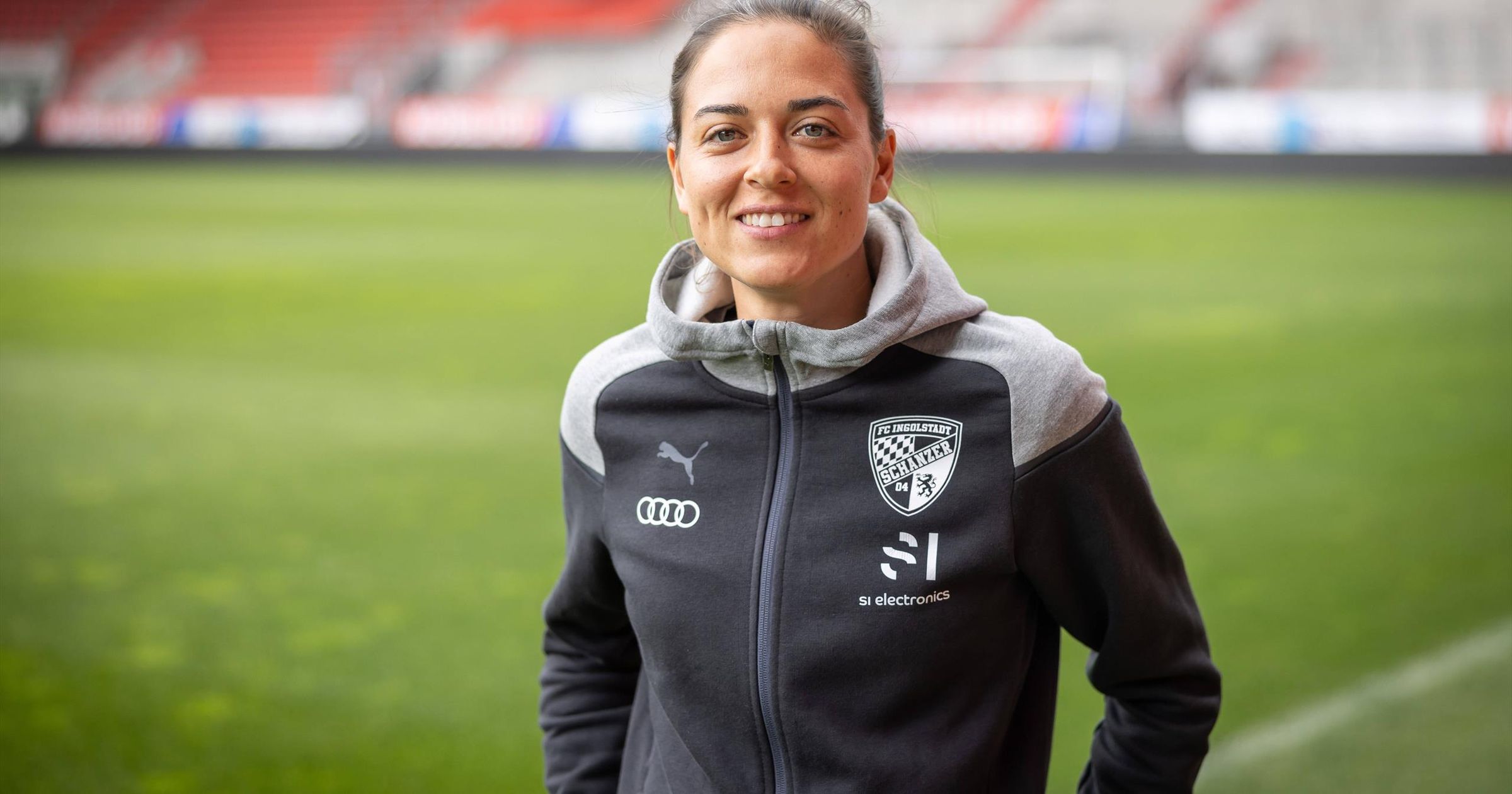 Sabrina Wittmann schreibt als erste Cheftrainerin einer deutschen ...