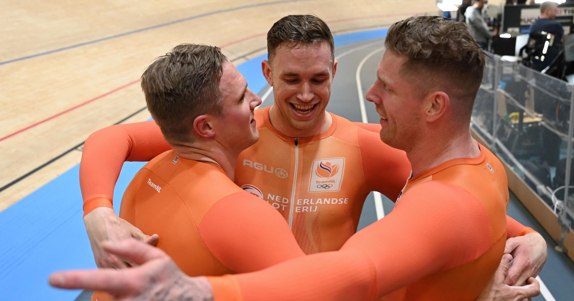 The Netherlands secure ‘phenomenal' Men’s Team Sprint gold with win ...