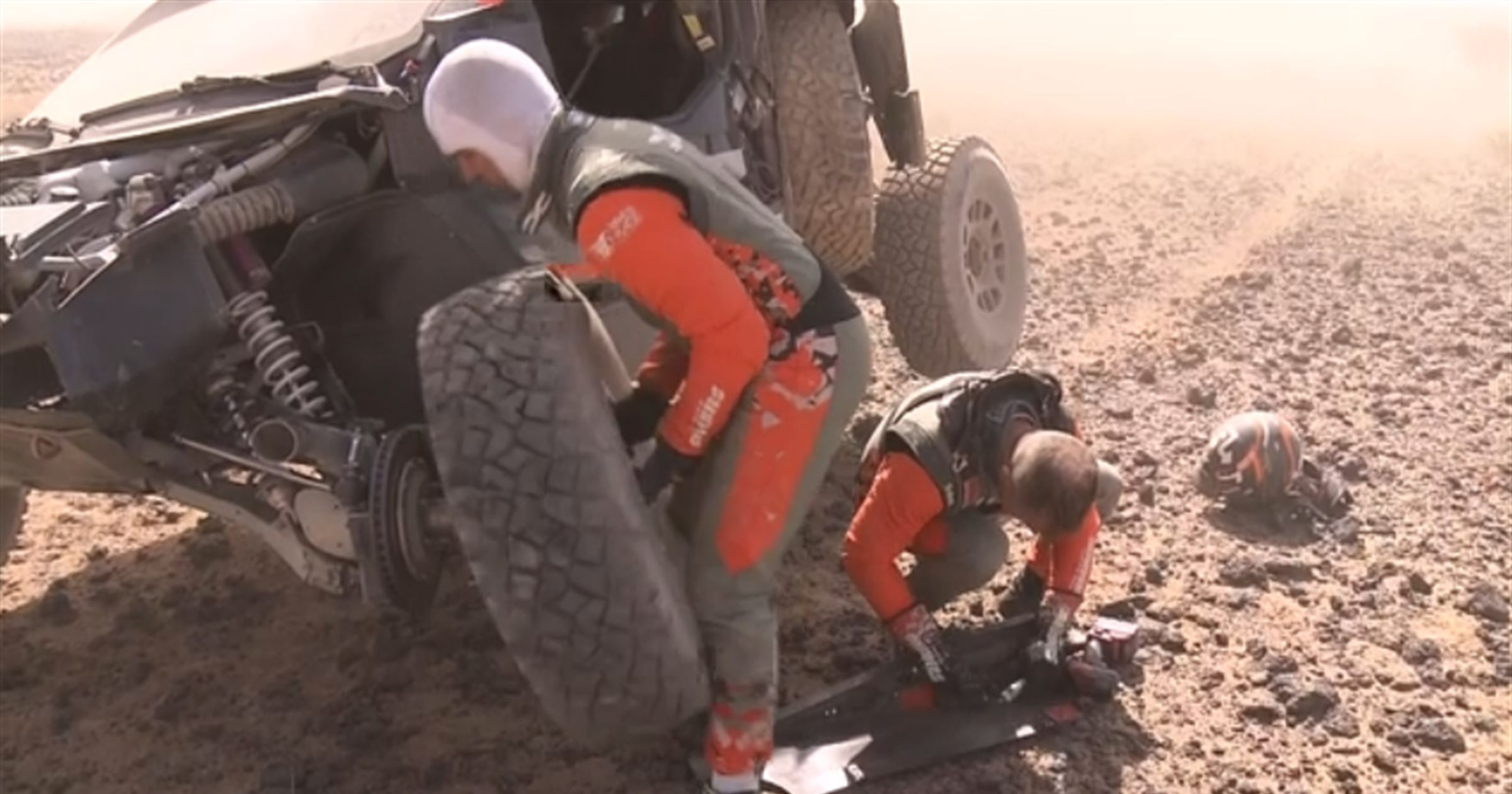 Rally - Dakar 2025 - Stage 3 - Clip - Loeb's crash and repair - Rally ...