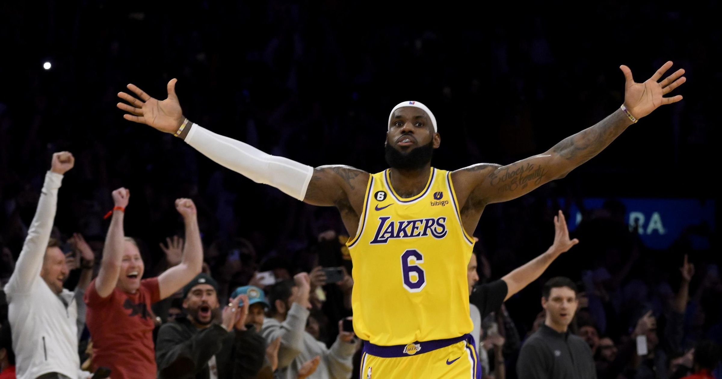 Megdőlt a rekord - LeBron James lett az NBA történetének pontkirálya ...