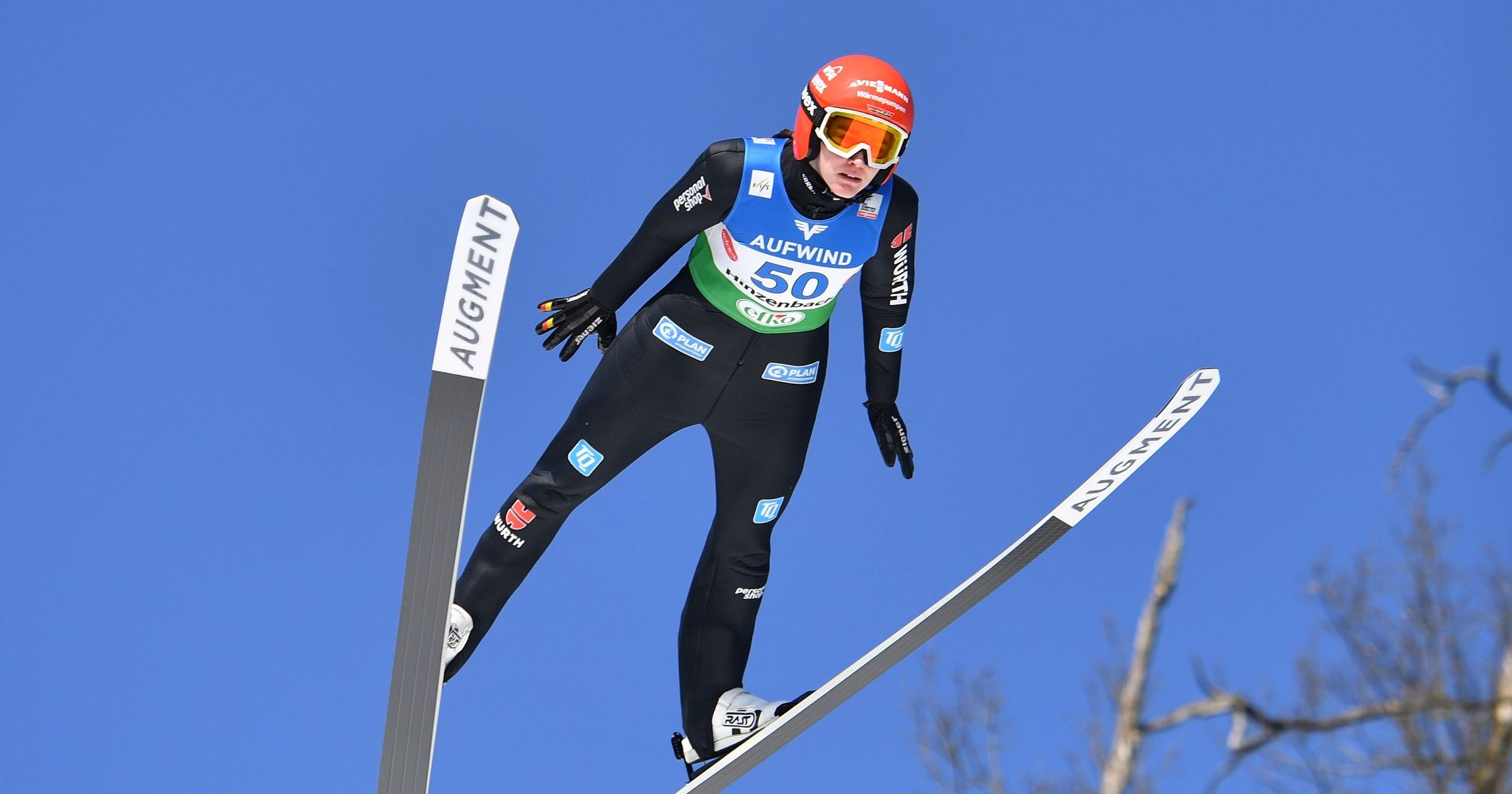 Selina Freitag muss bei Weltcup in Hinzenbach weiter auf ersten Sieg ...