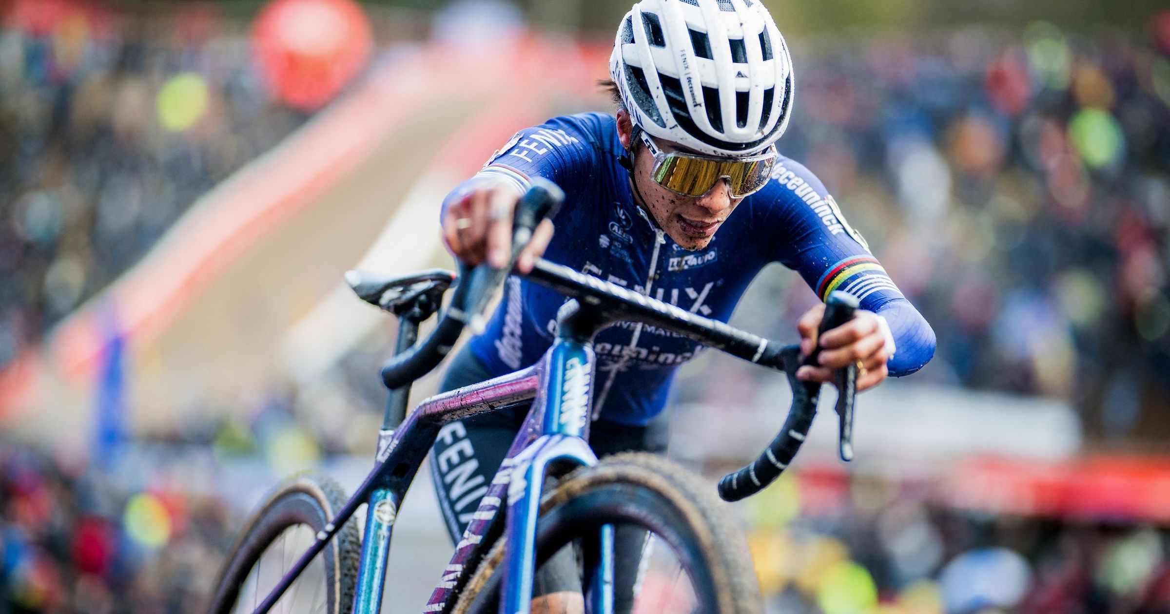 Alvarado slaat aanval van Brand af en pakt zege in Superprestige Mol ...