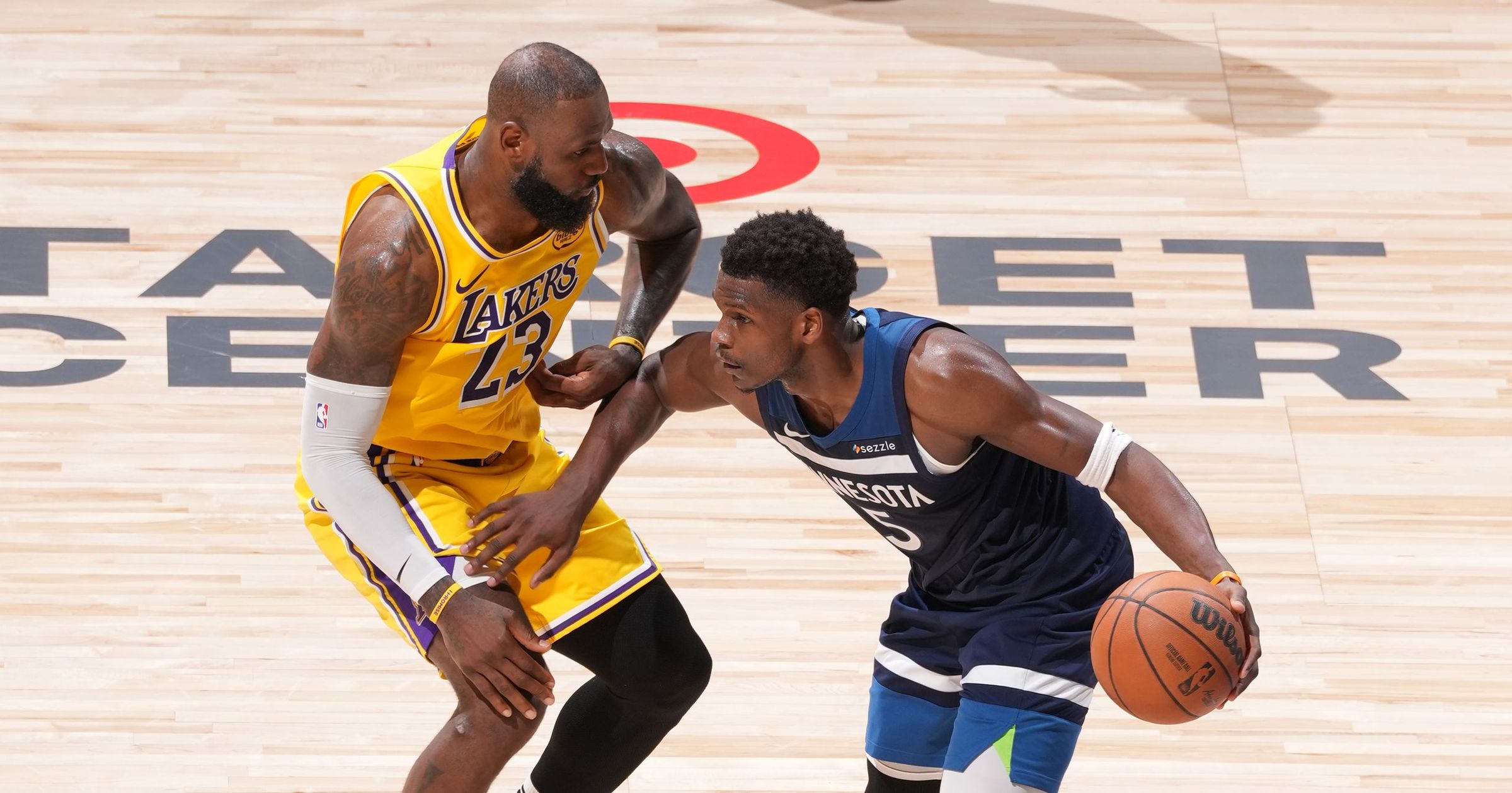 NBA: 5 curiosità della notte che vi siete persi. Edwards posterizza ...