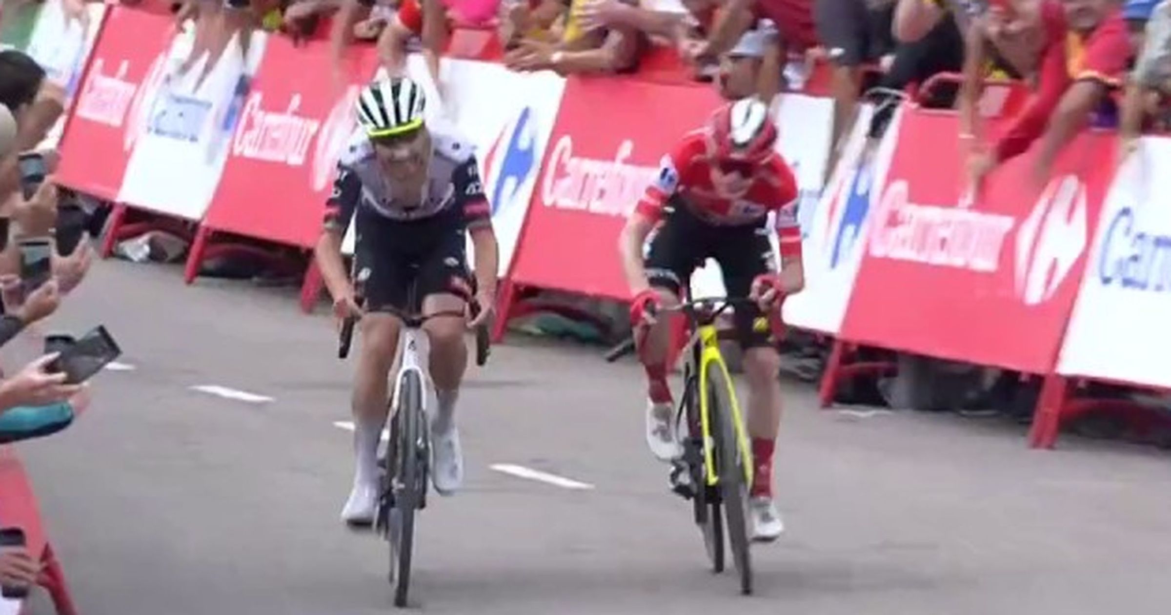 Vuelta a Espana: Jonas Vingegaard sprintet auf 14. Etappe gegen Joao ...