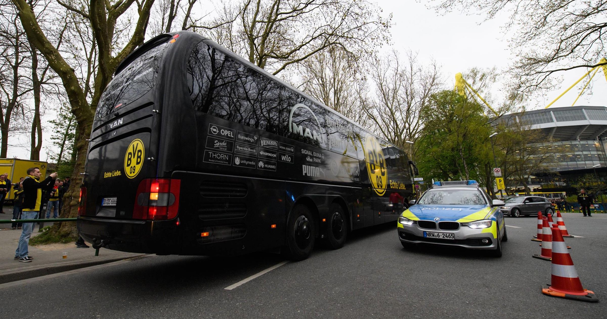 Kein Tag wie jeder andere: Der Anschlag auf den BVB-Bus vor dem ...