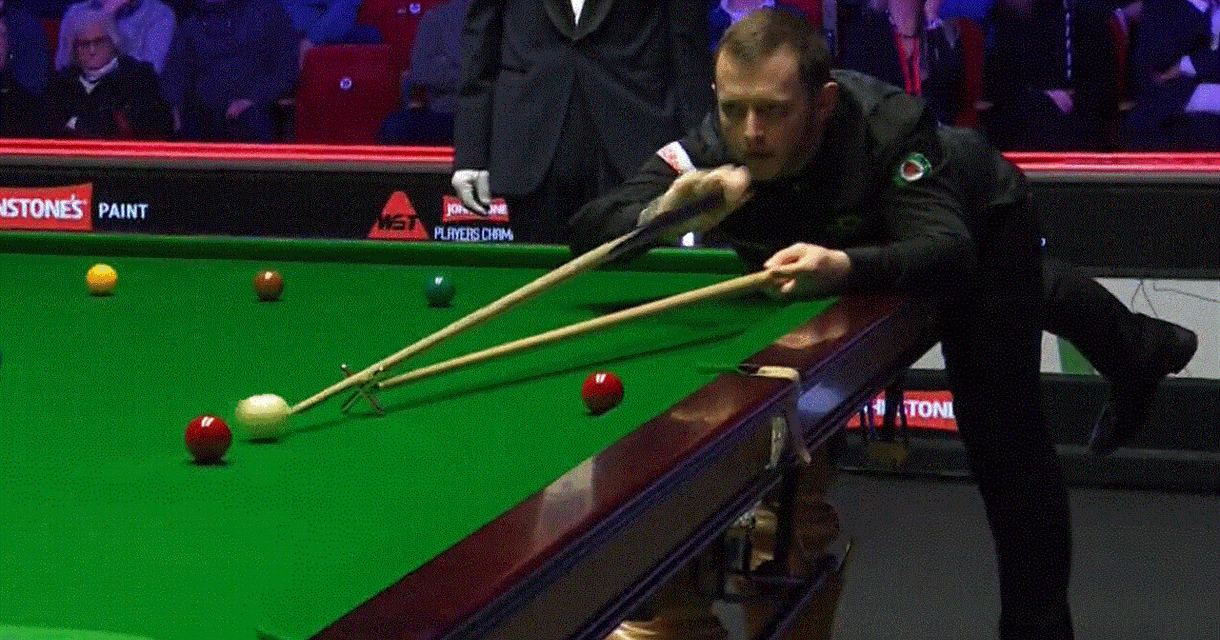 Players Championship: Mark Allen kämpft sich Ball um Ball zum Sieg ...