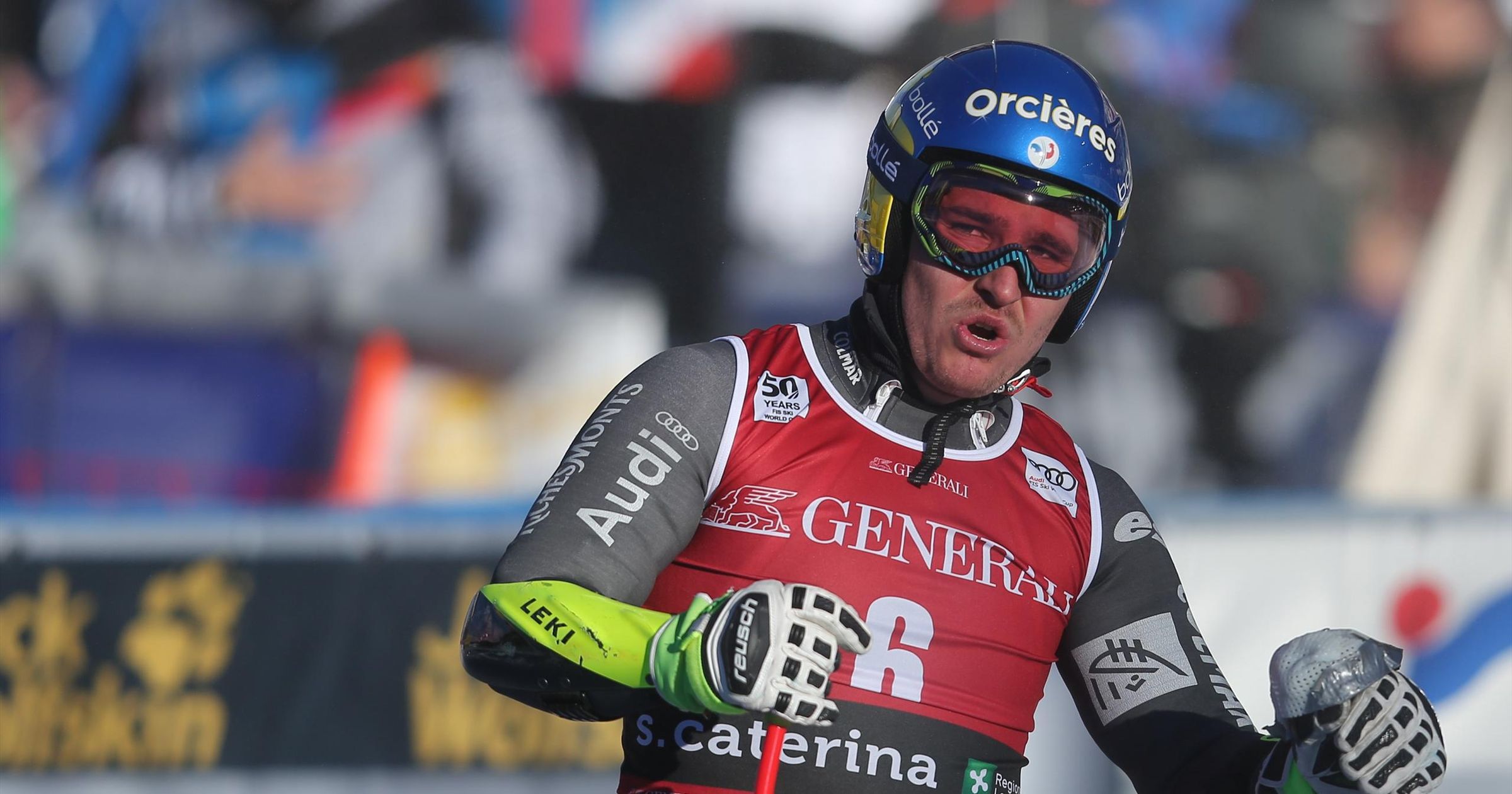 Valentin Giraud Moine s'est luxé les deux genoux en chutant - Eurosport
