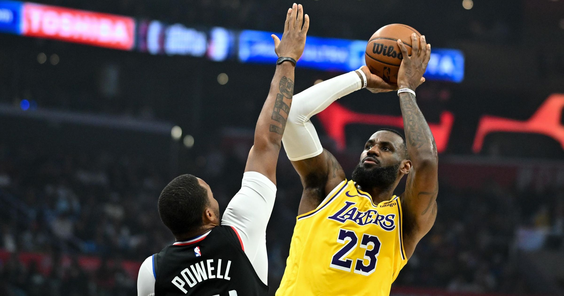 NBA - LeBron James héroïque, les Los Angeles Lakers signent le comeback ...