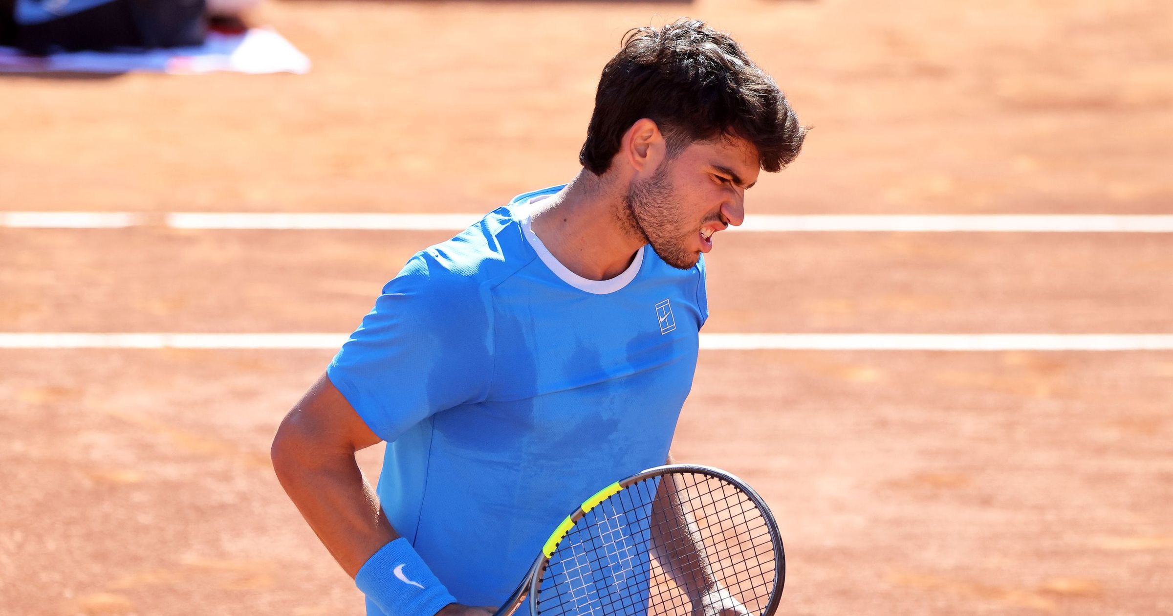 Roland-Garros 2026 | Touché au poignet, Carlos Alcaraz ne va pas ...