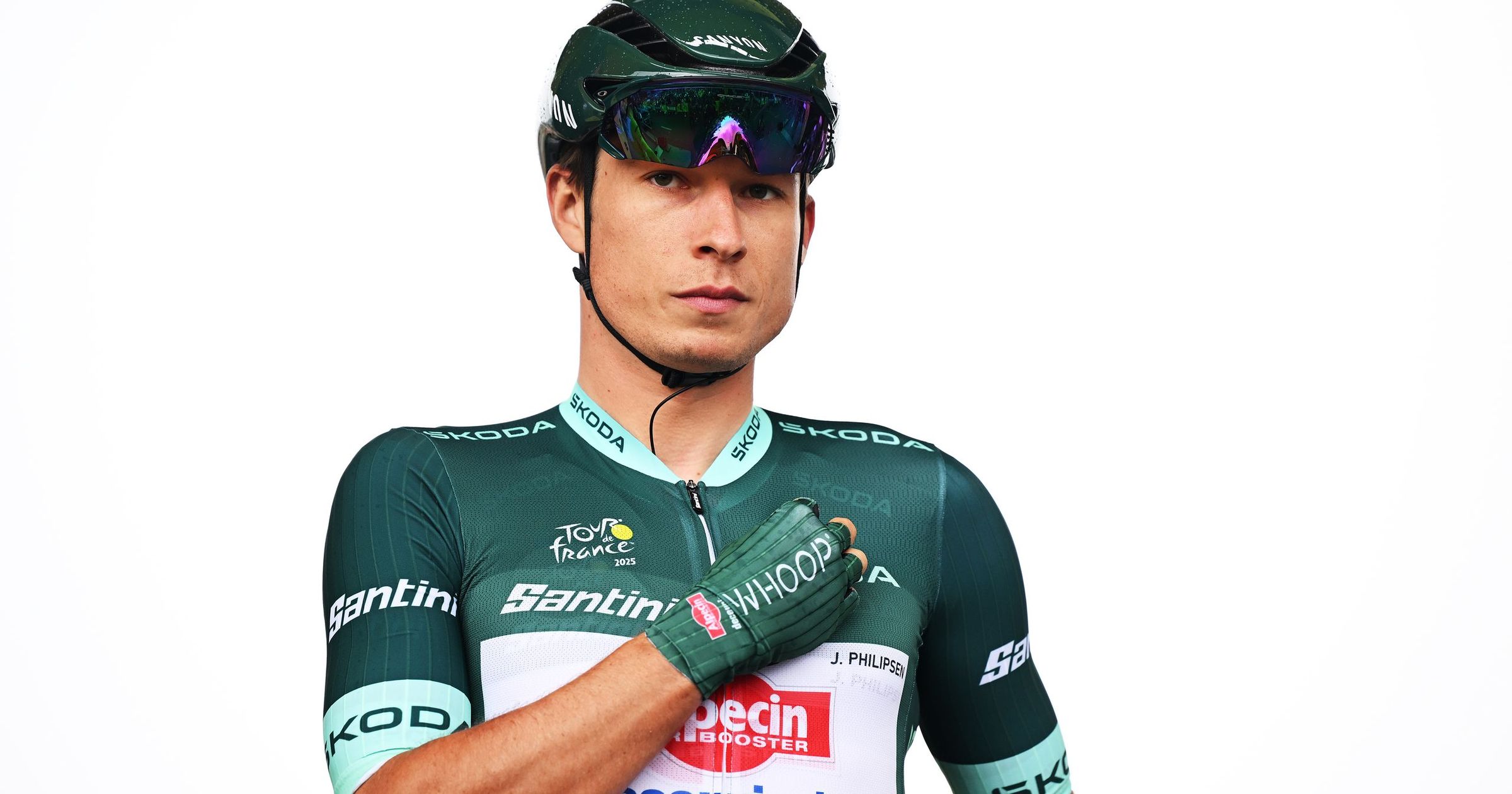 Jasper Philipsen stapt uit Tour na zware val - Belg crasht op hoge ...