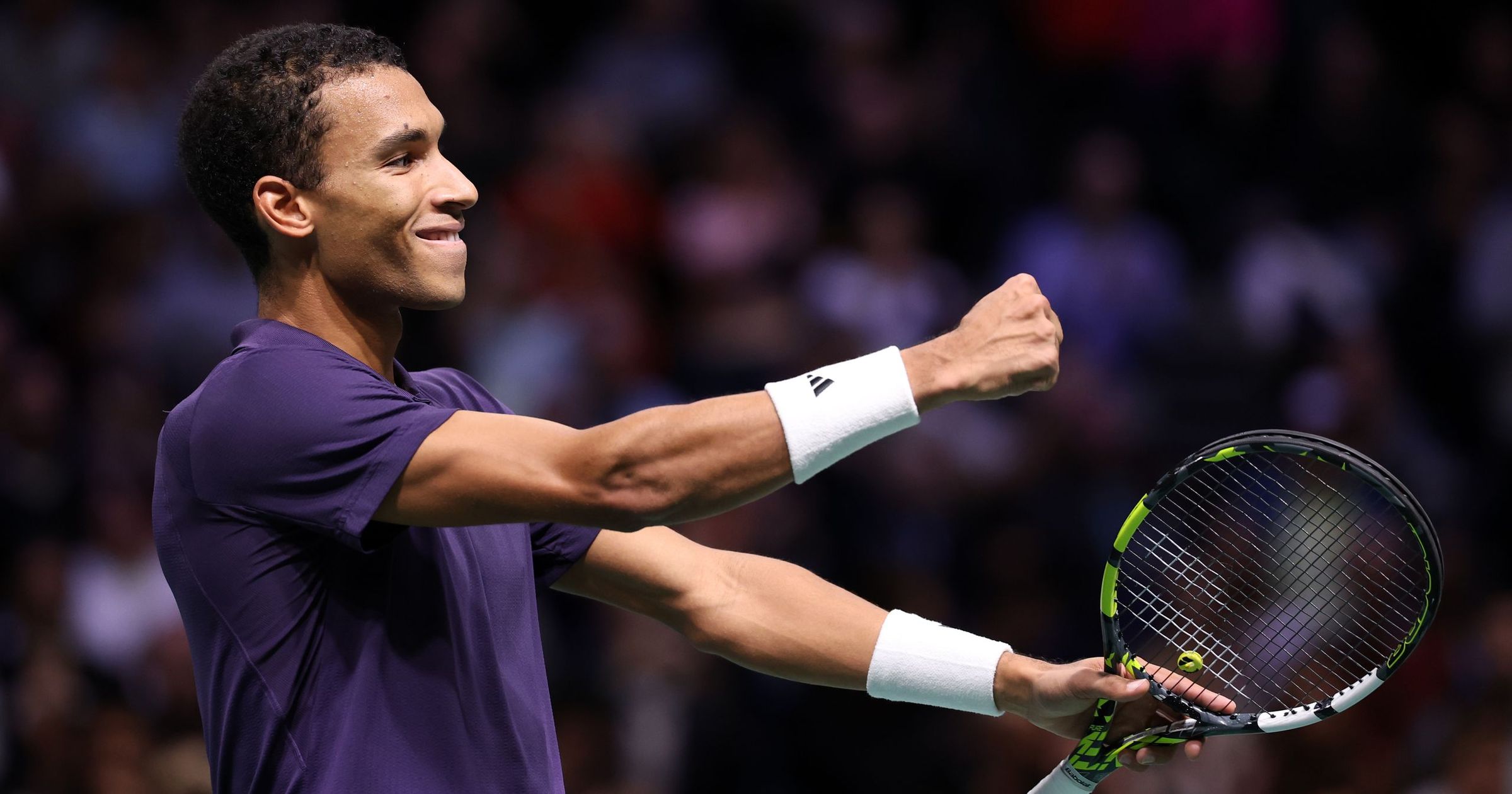 Félix Auger-Aliassime schlägt Alexander Bublik und bucht Finale in ...