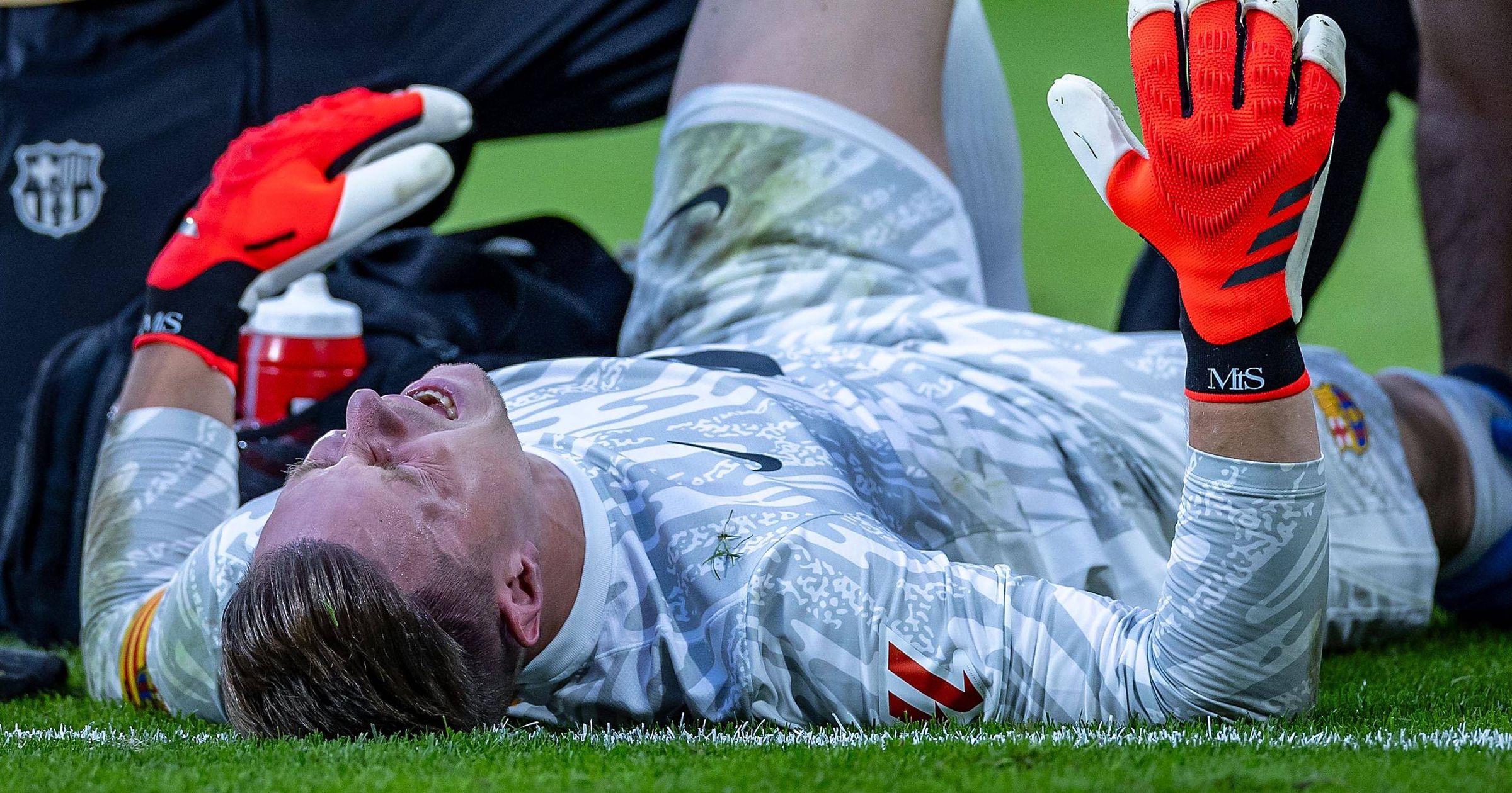Marc-André ter Stegen fällt nach schwerer Verletzung für ganze Saison ...