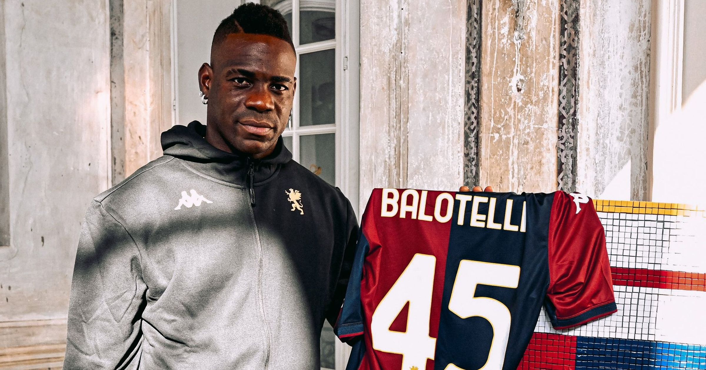 Ufficiale, Balotelli è un giocatore del Genoa! Ritorno in Italia dopo ...