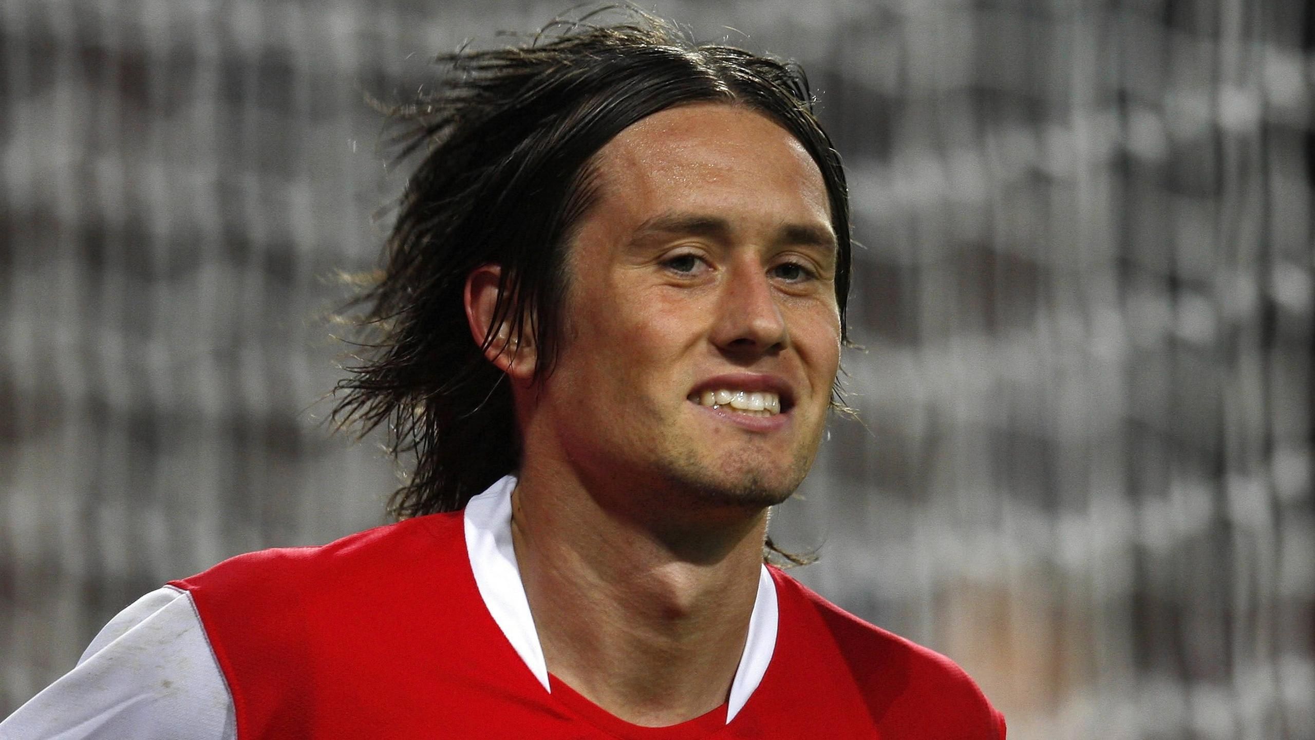 Rosicky out for two weeks - Eurosport