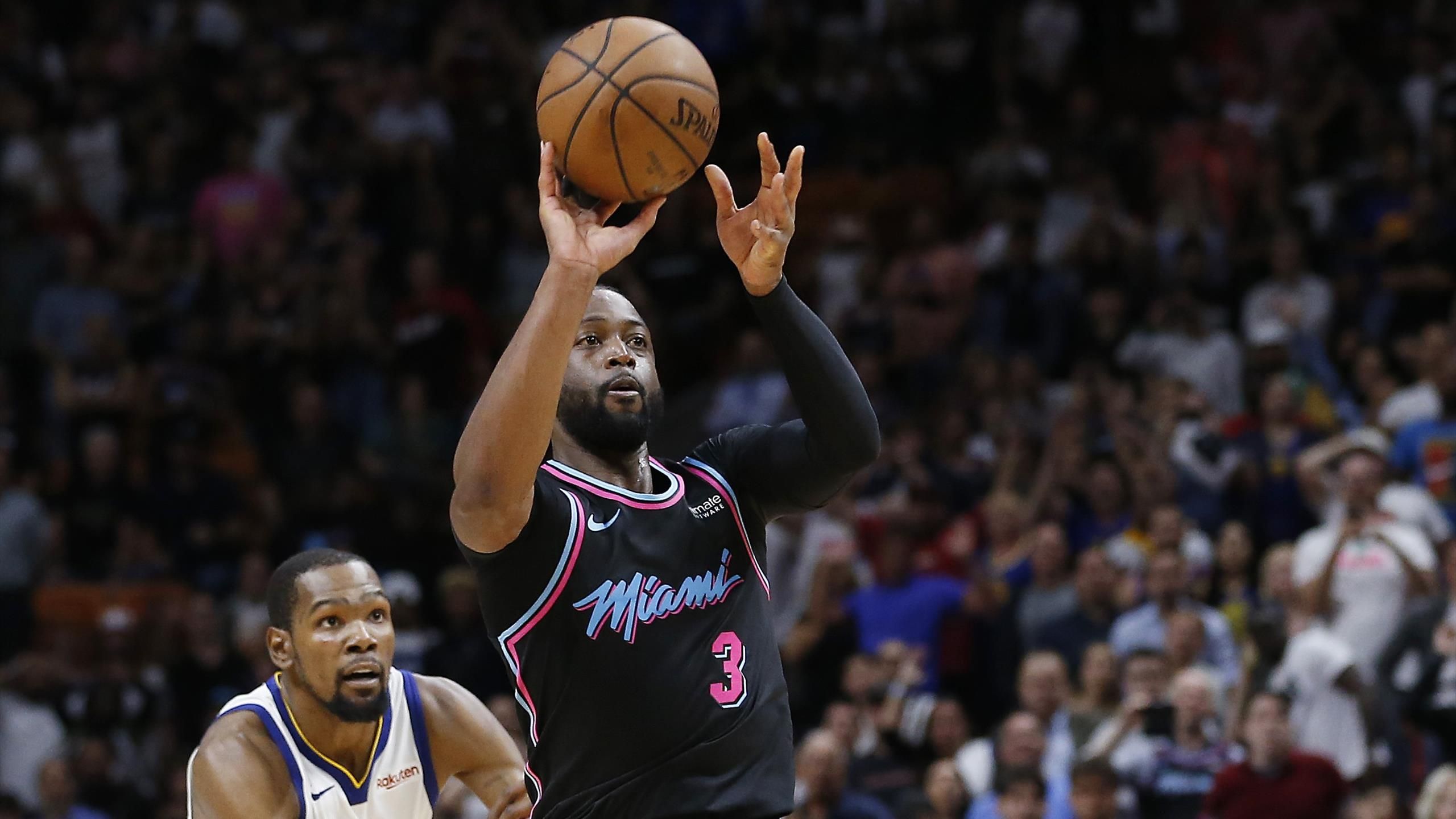 El 'churro' del veterano Wade para tumbar a los campeones Warriors ...