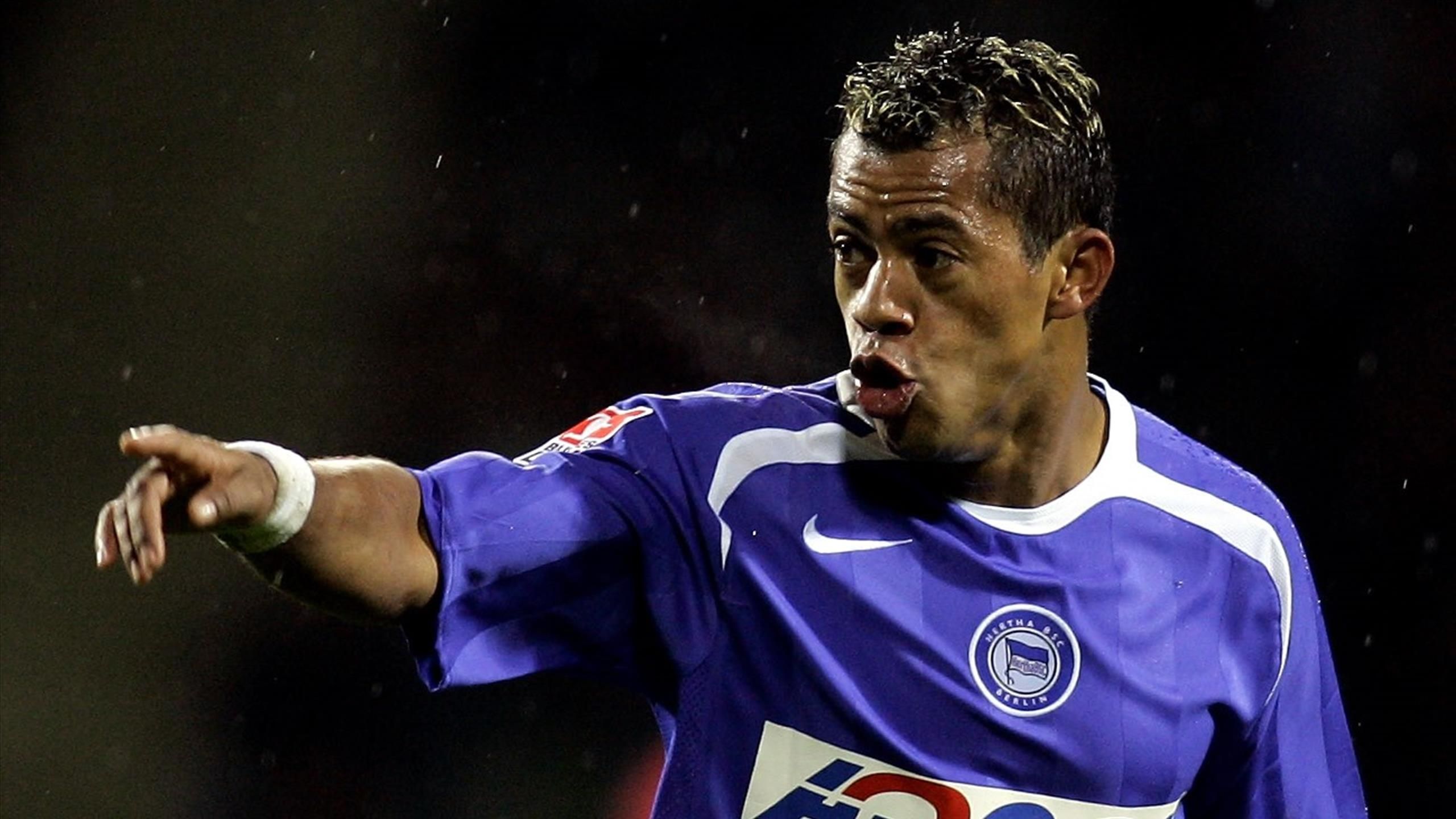 Marcelinho, ehemaliger Spieler von Hertha BSC, beendet Karriere mit 44 ...