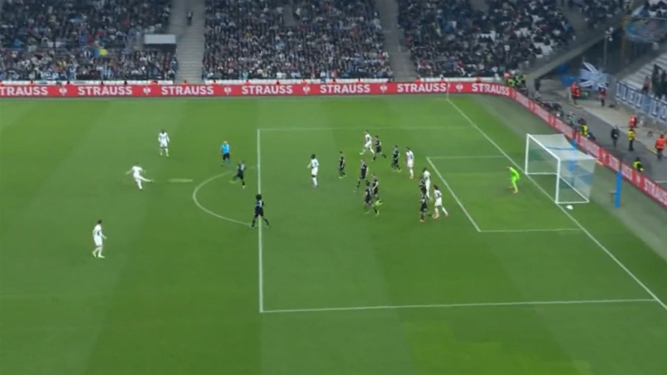 Ligue Europa Conférence : Le superbe but de Dimitri Payet (Marseille ...