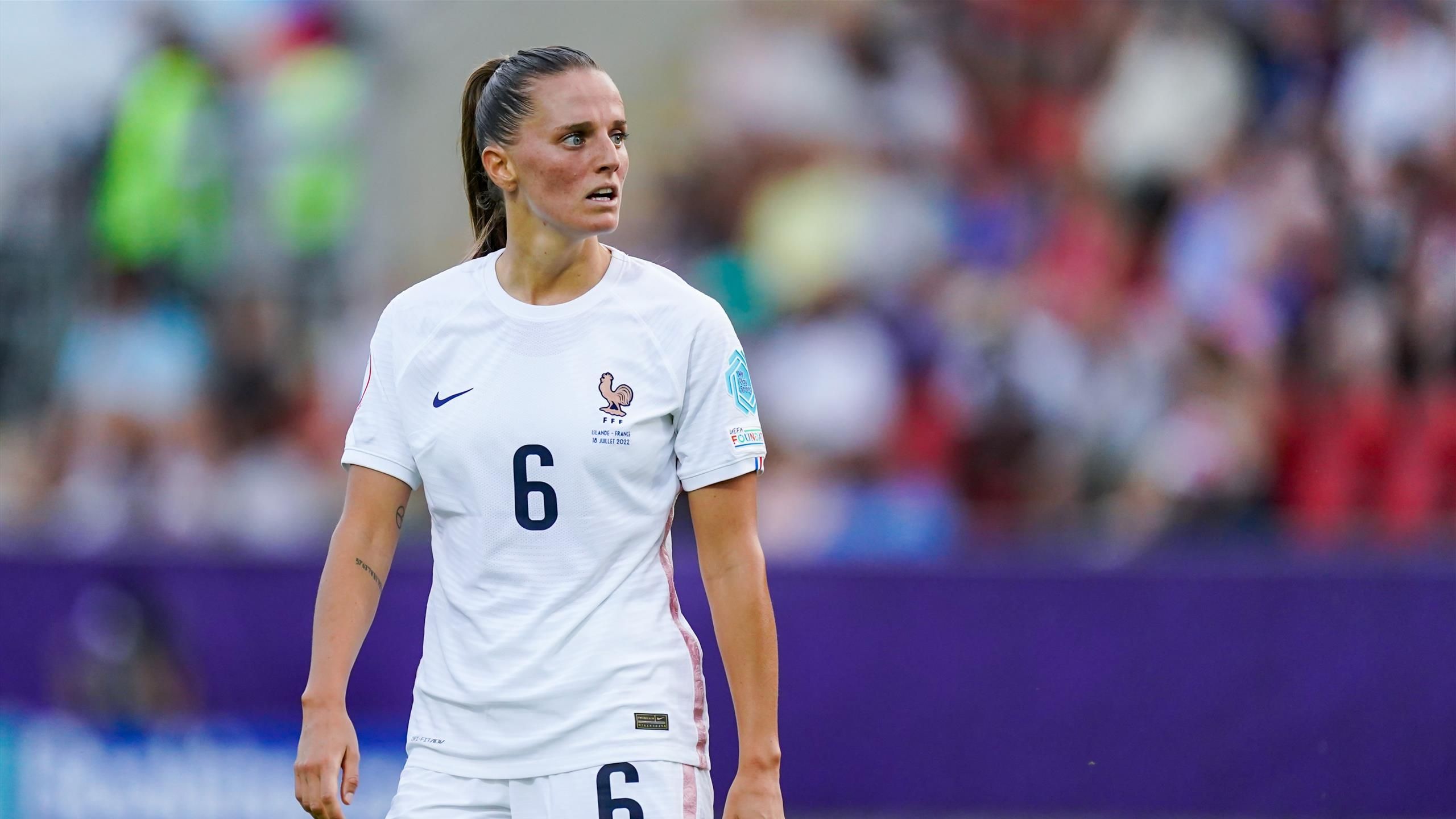 Équipe de France I La milieu française Sandie Toletti prend sa retraite ...