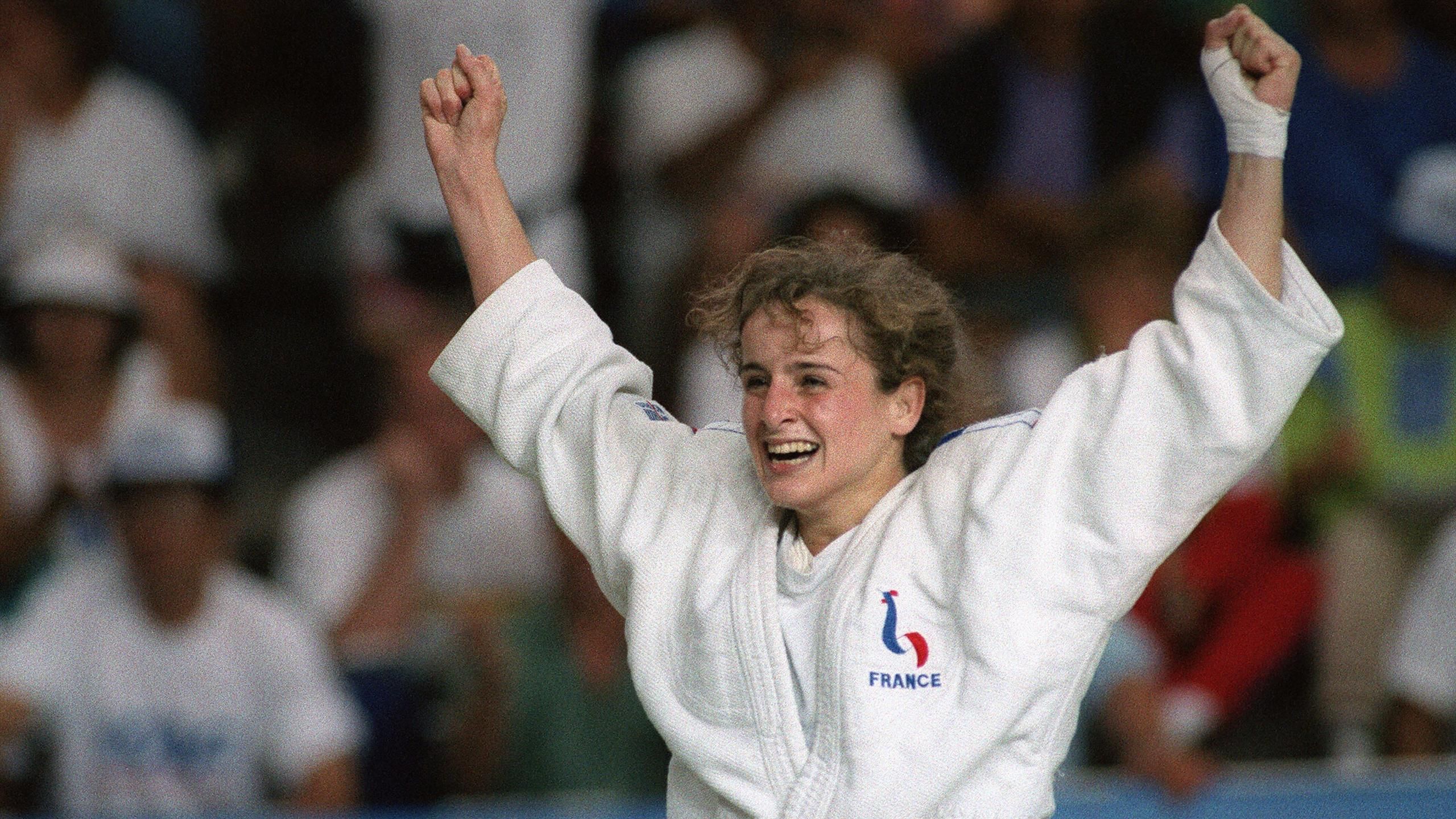 JO Barcelone 1992 - Cathy Fleury, première championne olympique de judo ...