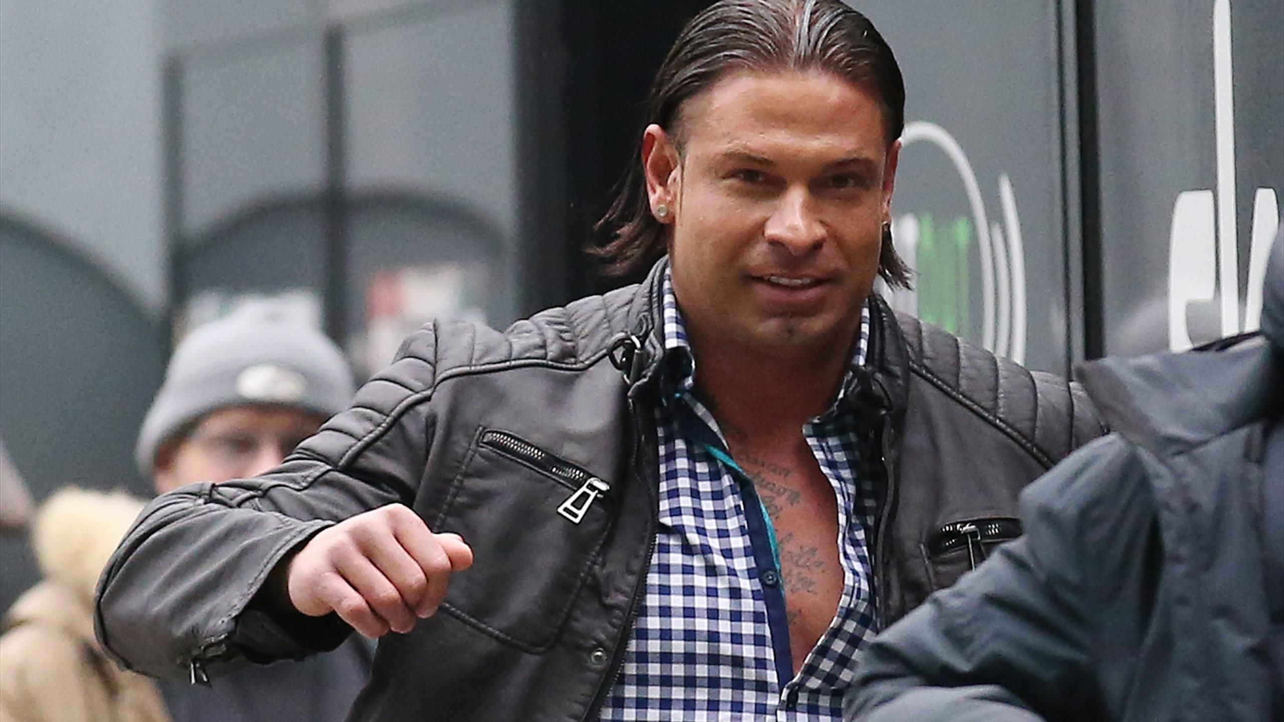Werder Bremen erteilt Tim Wiese Stadionverbot - Ex-Keeper fällt mit ...