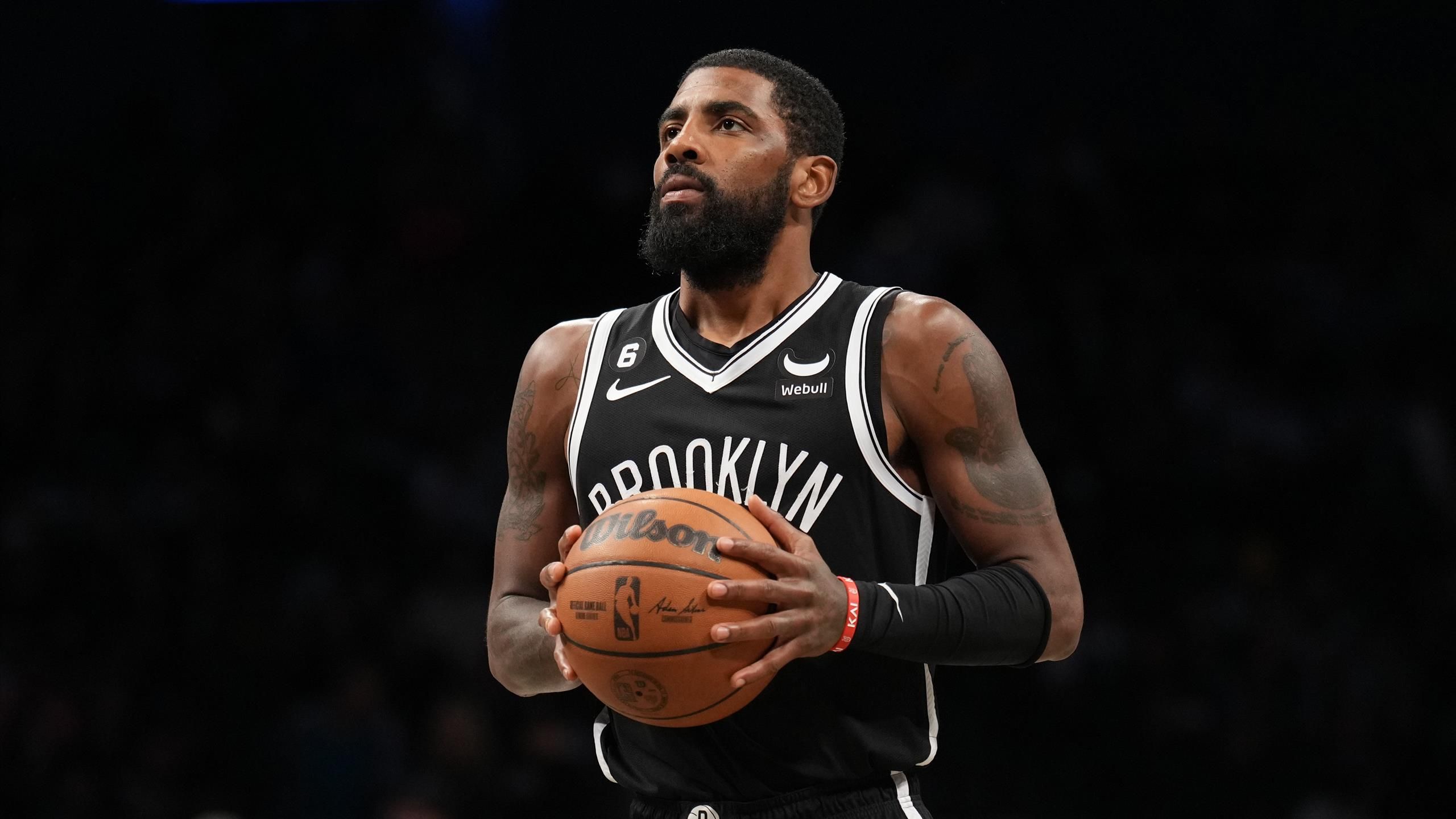 NBA-Superstar Kyrie Irving von Brooklyn Nets in der Kritik - Link zu ...